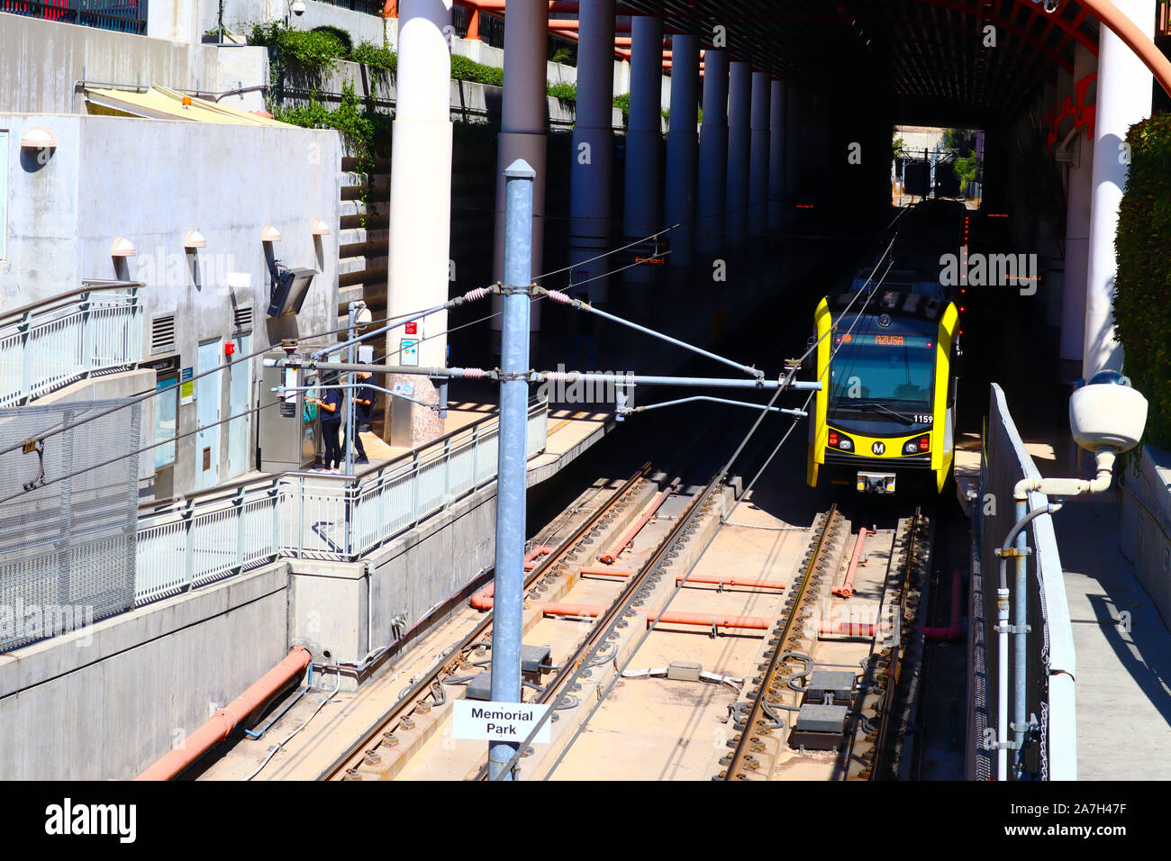 PASADENA (California) Memorial Park Metro Rail Gold Line Station Stock ...