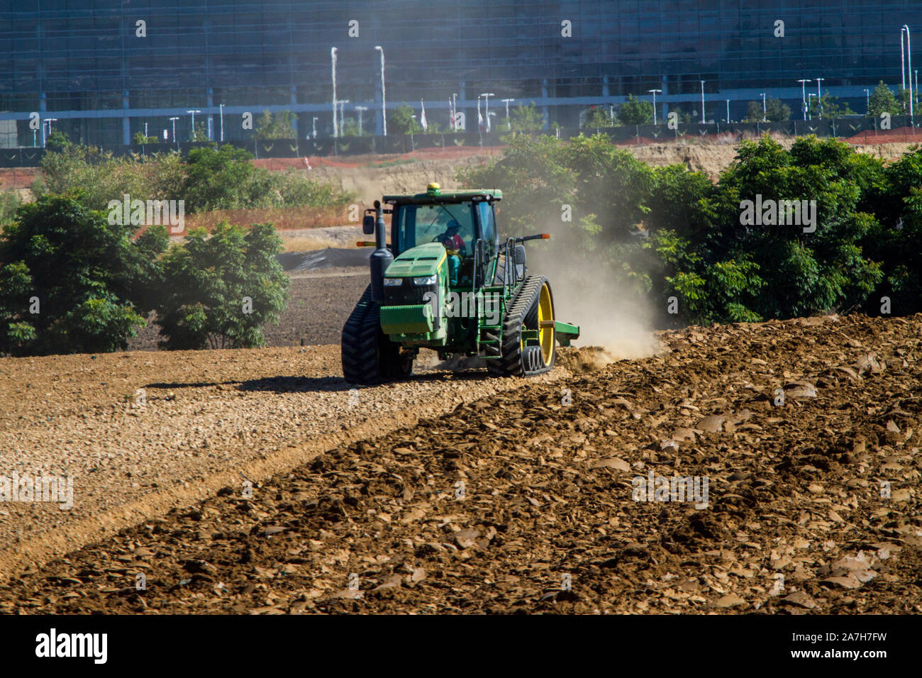 Agriculture tractor wind dust hi-res stock photography and images - Alamy