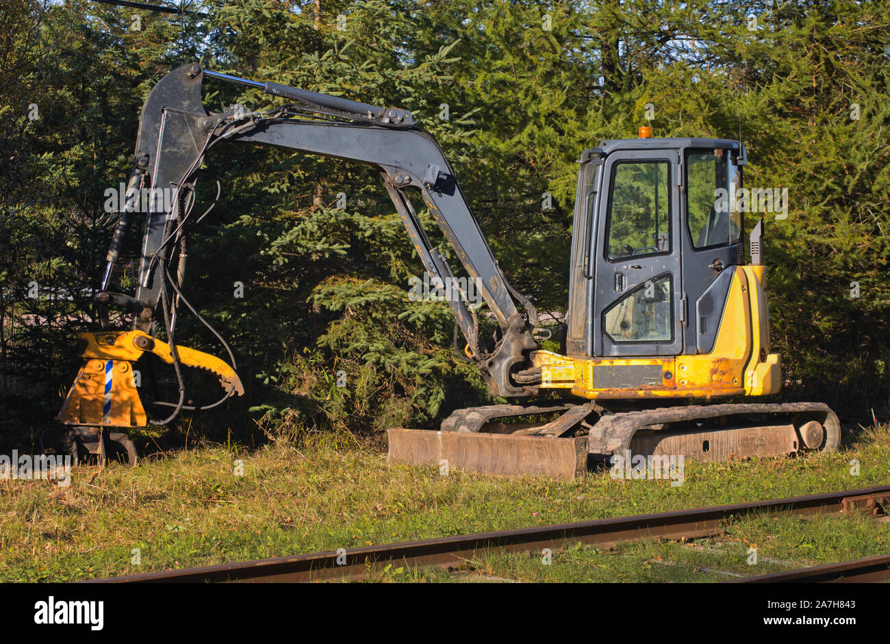 Tracked excavator hi-res stock photography and images - Alamy