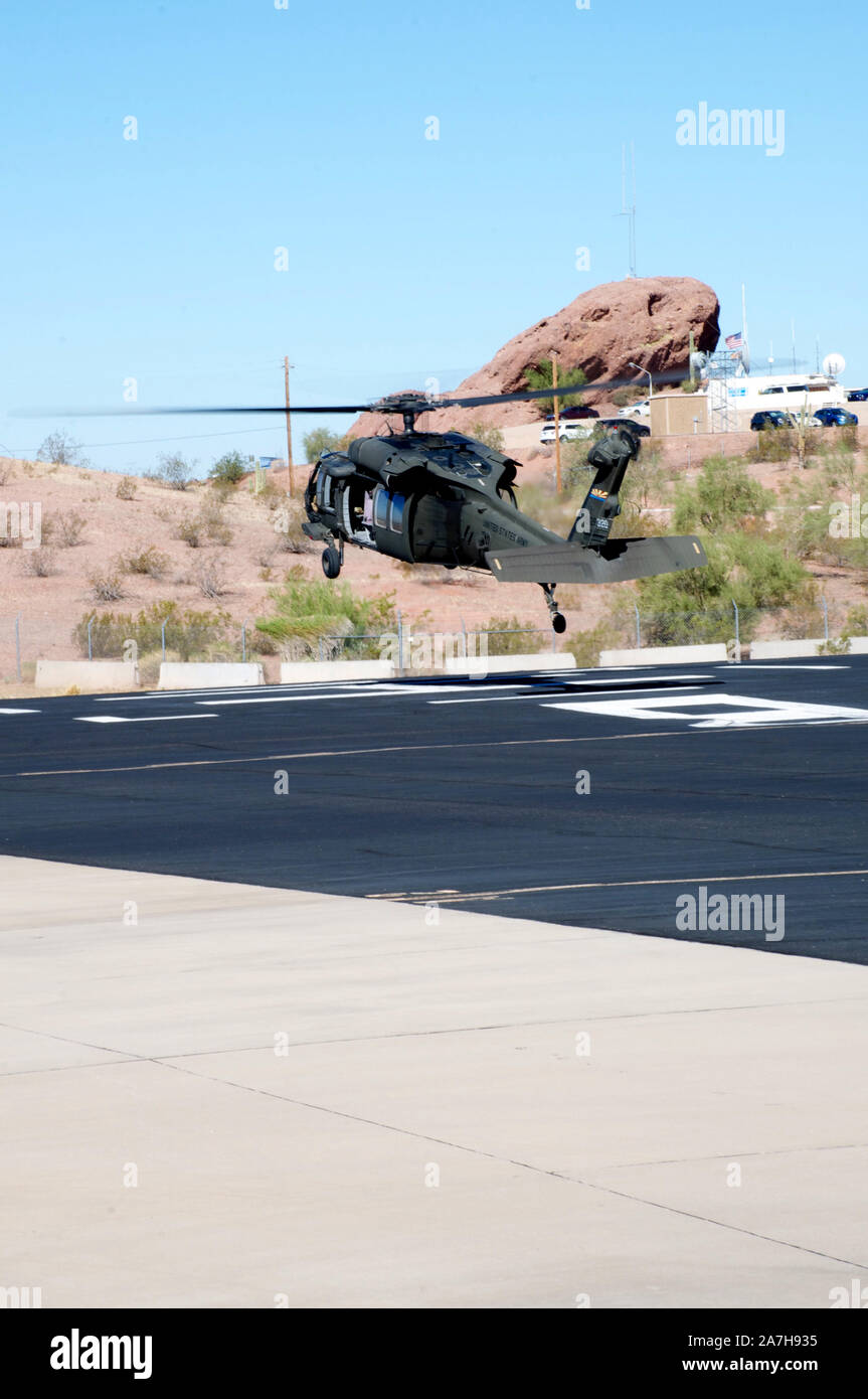 Blackhawk helicopter border patrol hi-res stock photography and images ...