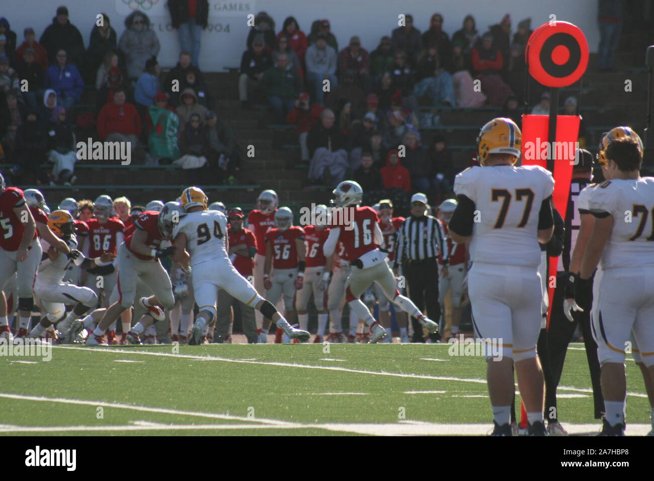 Dropping back to pass Stock Photo - Alamy