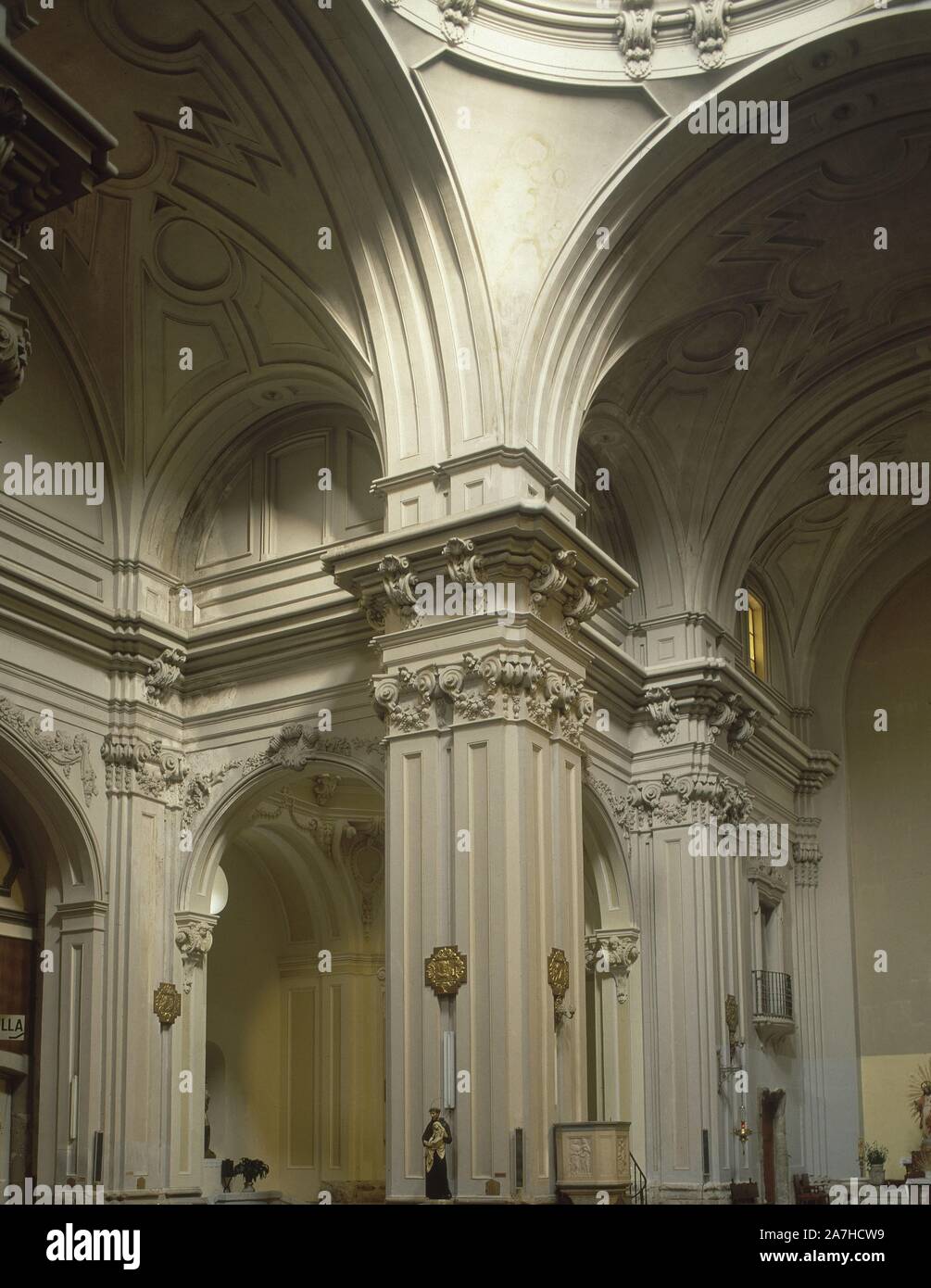 INTERIOR - BOVEDA - SIGLO XVII. Author: FRAY LORENZO DE SAN NICOLAS ...