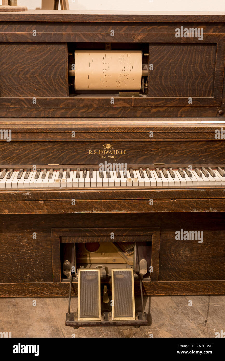 Vintage Howard player piano, Pendleton, Oregon Stock Photo - Alamy