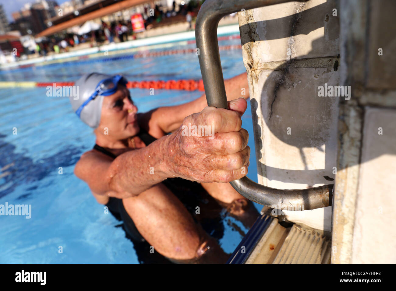 Alexandria, Egypt. 31st Oct, 2019. An elderly Egyptian Masters swimmer ...