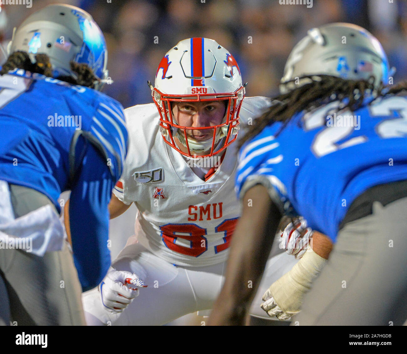 Tight stands hi-res stock photography and images - Alamy