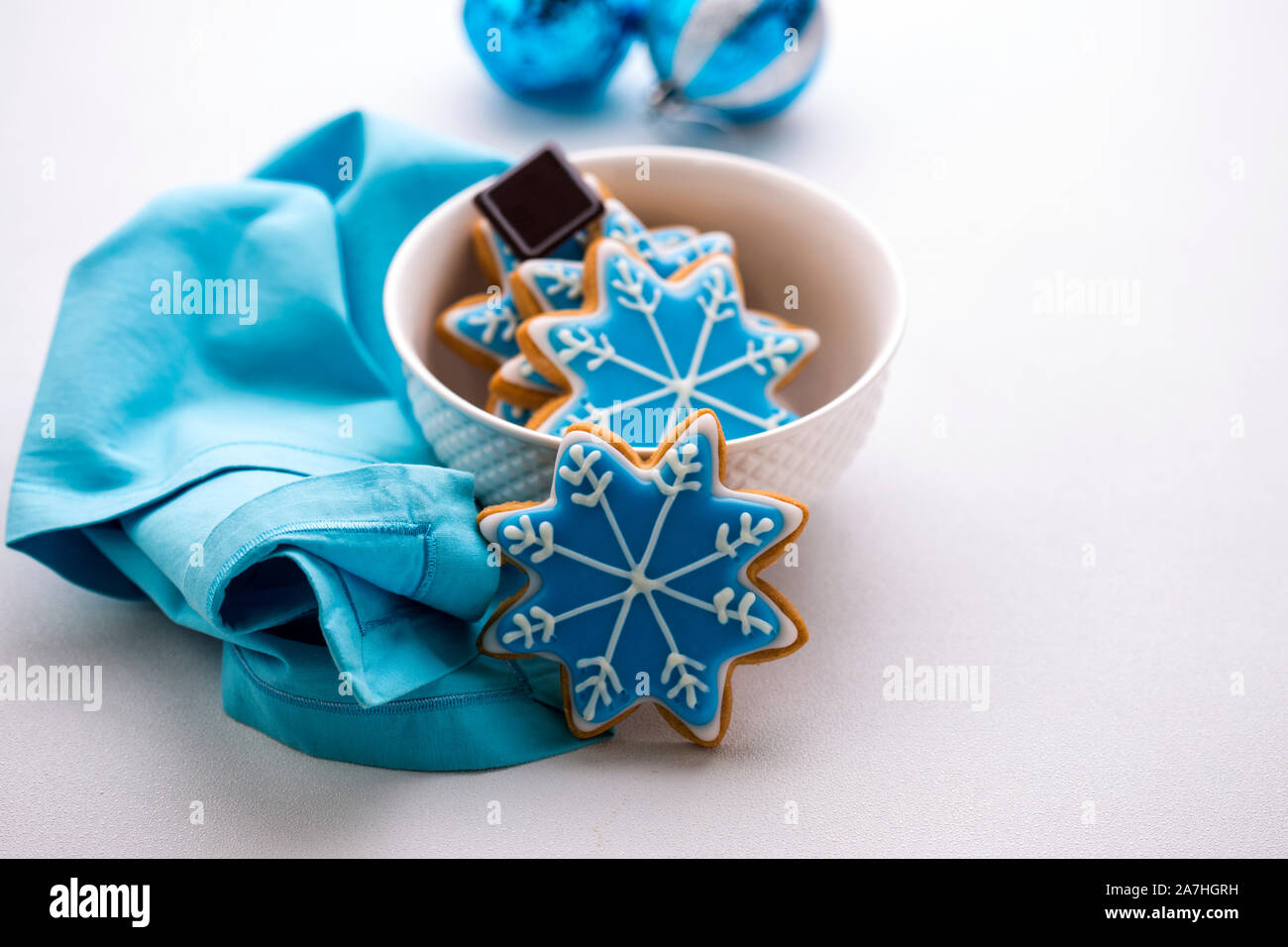 Christmas snowflake cookies Stock Photo - Alamy