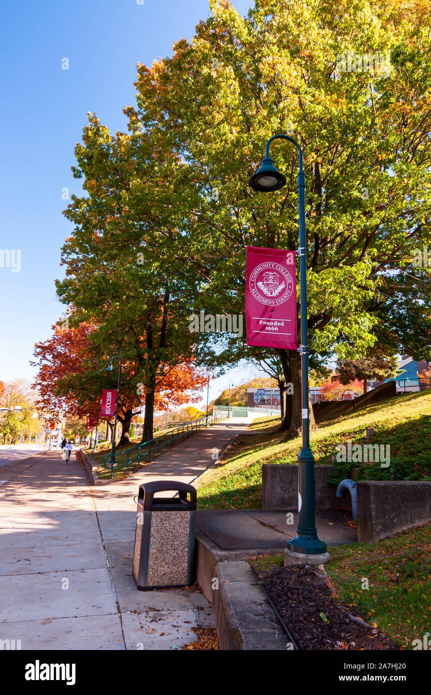 North side campus hi-res stock photography and images - Alamy