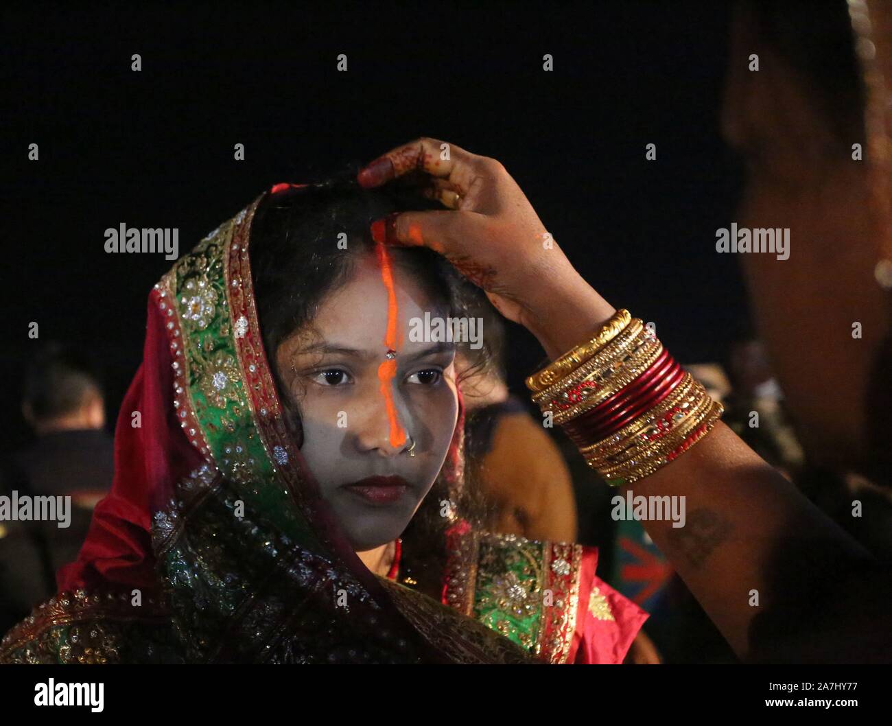 Woman with tika on forehead nepal hi-res stock photography and images ...