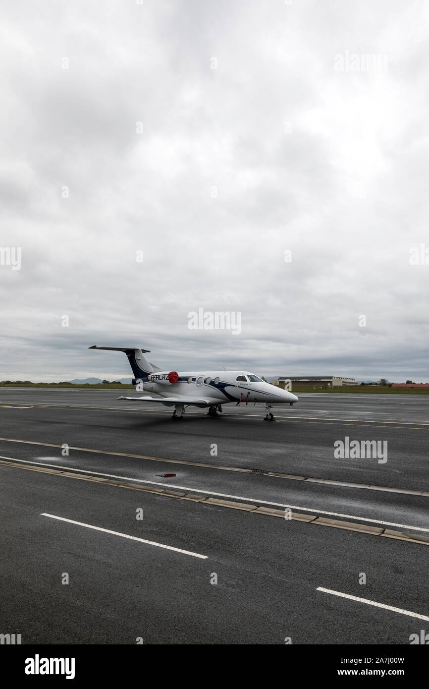 Embraer Phenom 100 at Biarritz Airport, France Stock Photo - Alamy