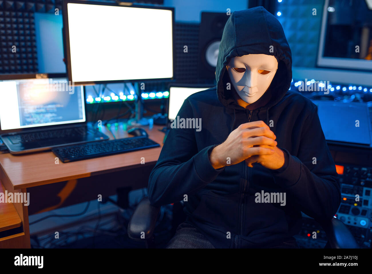 Hacker job hi-res stock photography and images - Alamy