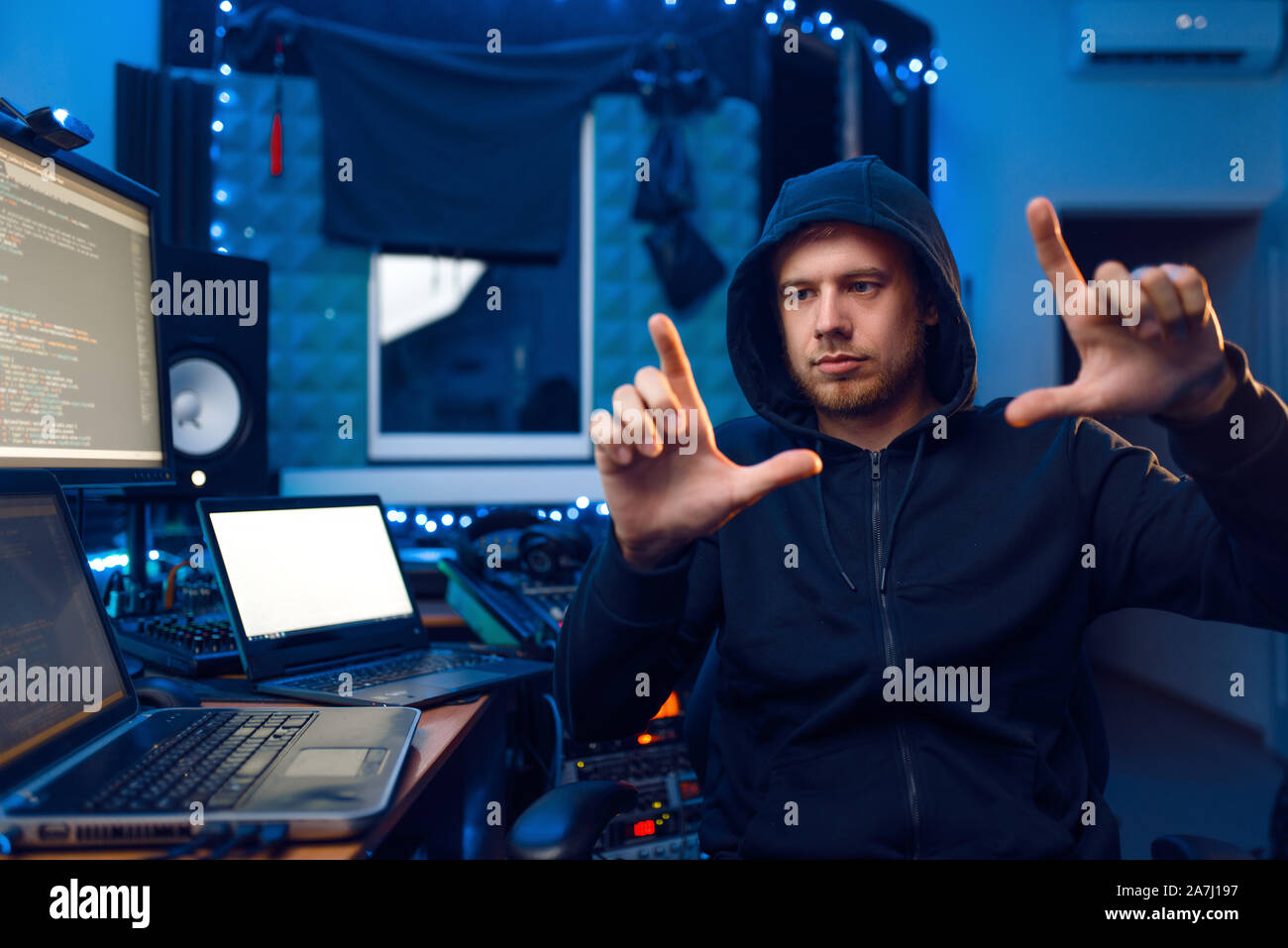 Spy bank hi-res stock photography and images - Alamy