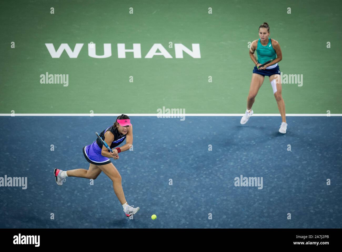 Chinese professional tennis players Duan Yingying and Russian ...