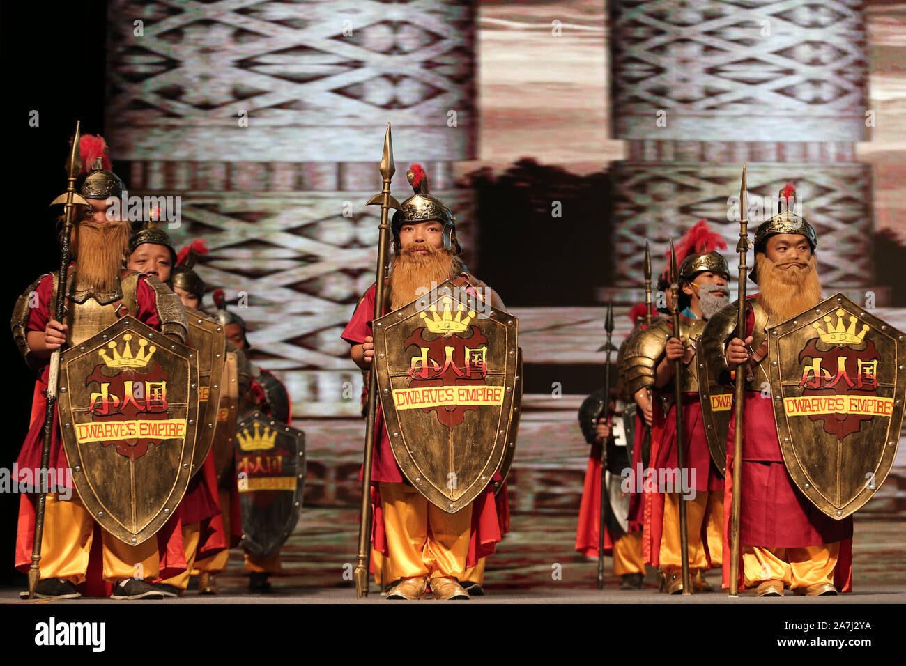 Performers with dwarfism act as the character they are allocated to ...