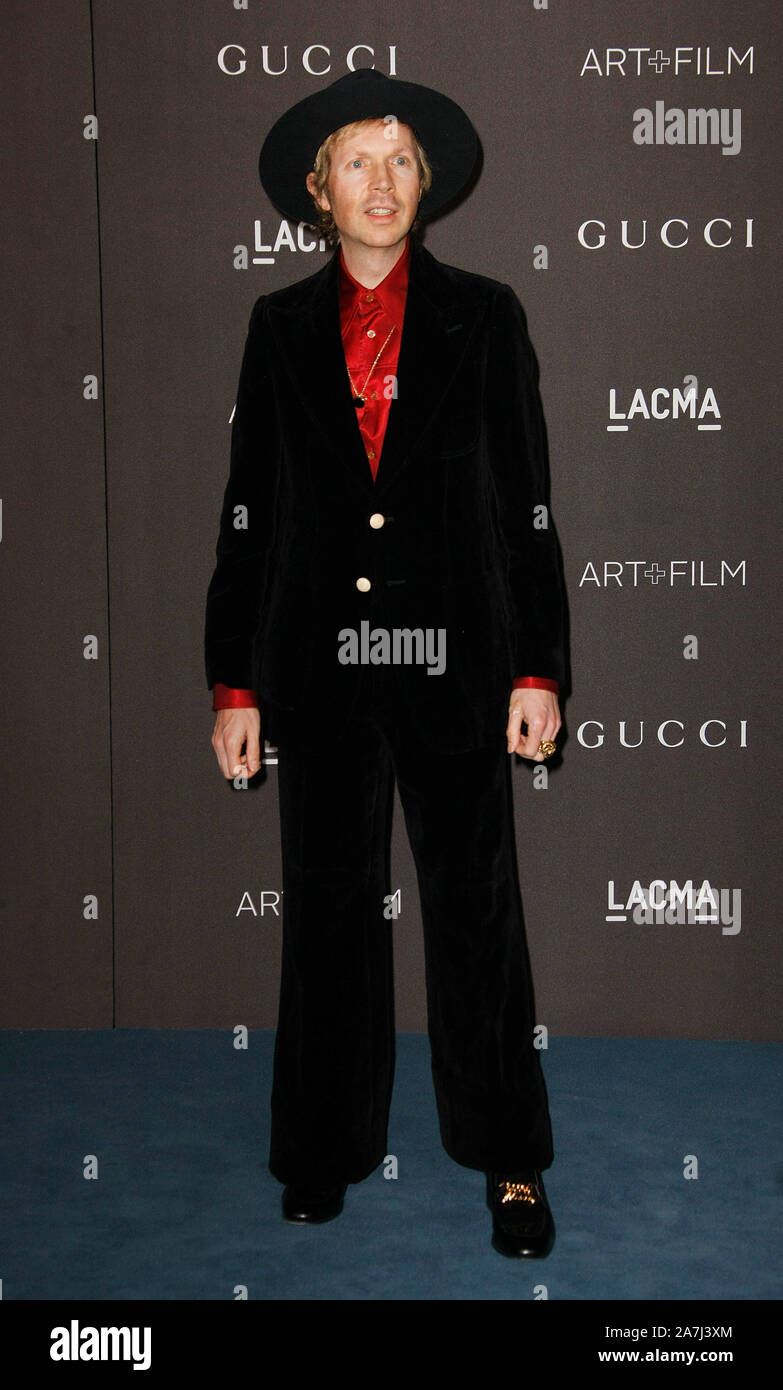 LOS ANGELES, CALIFORNIA - NOVEMBER 02: Beck arrives at the LACMA Art ...