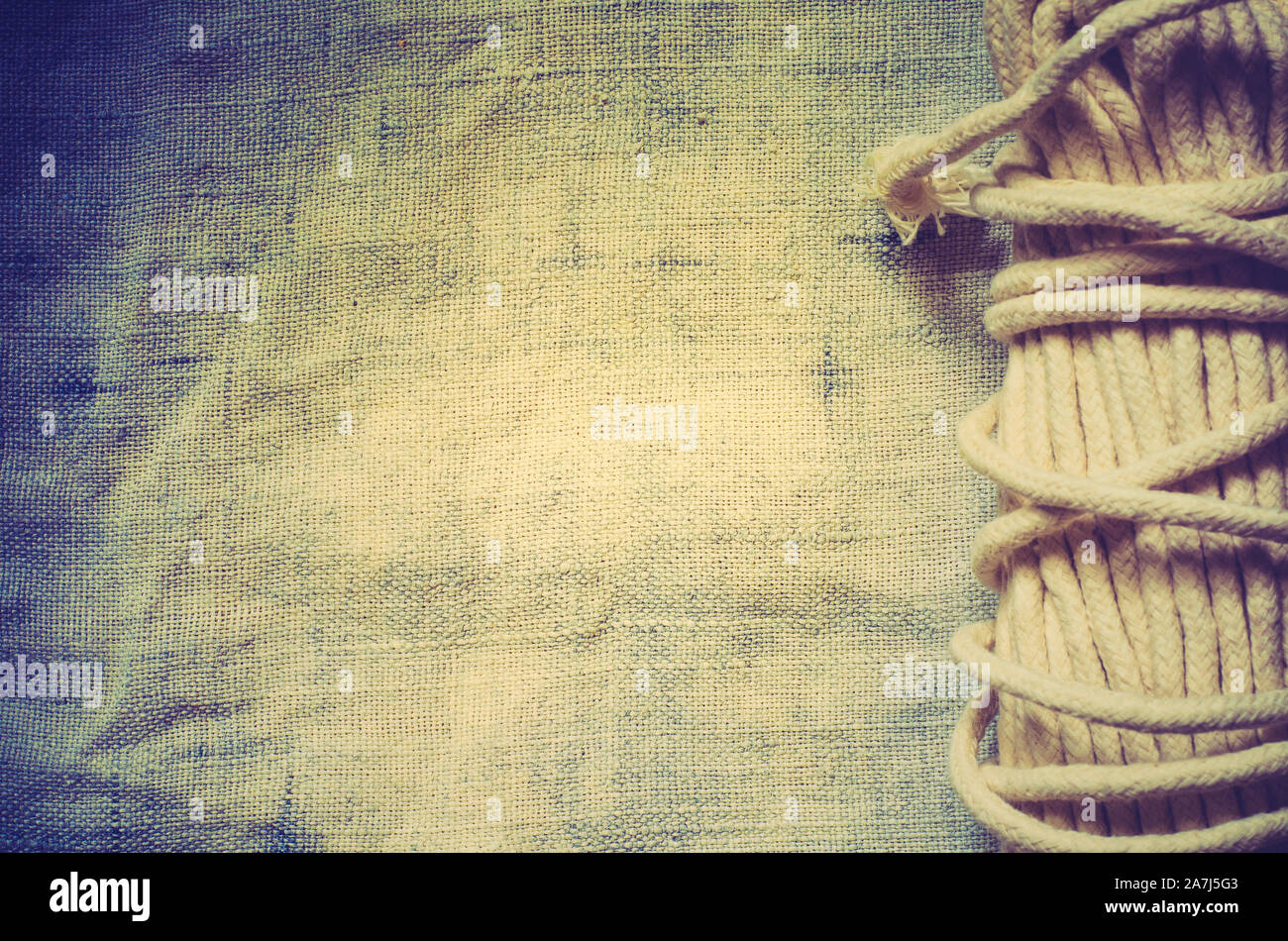 Canvas rope hi-res stock photography and images - Alamy