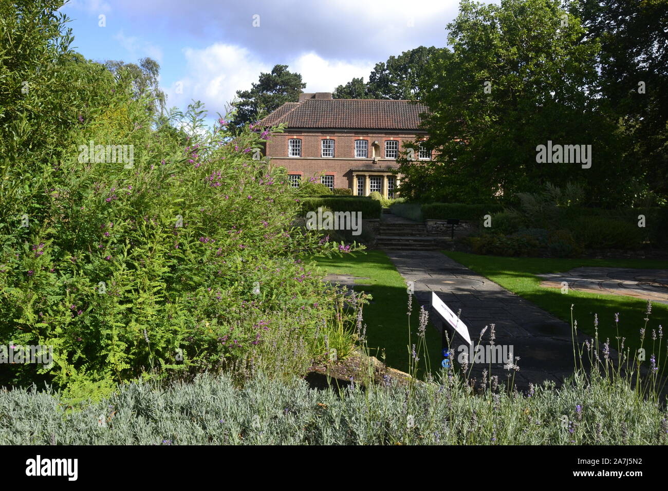 Leicester university botanic gardens hi-res stock photography and ...