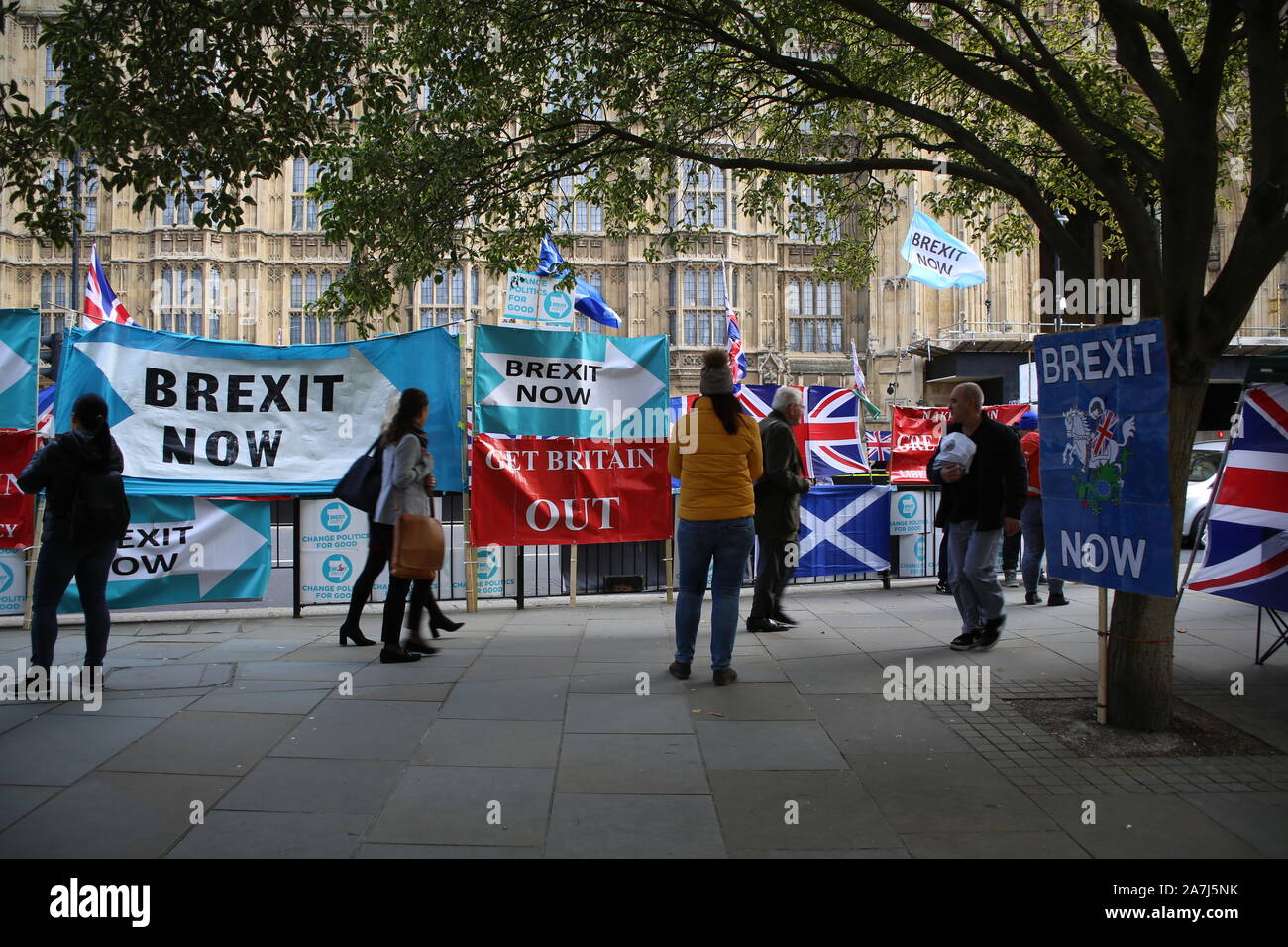 Welsh and scottish and english flags hi-res stock photography and ...