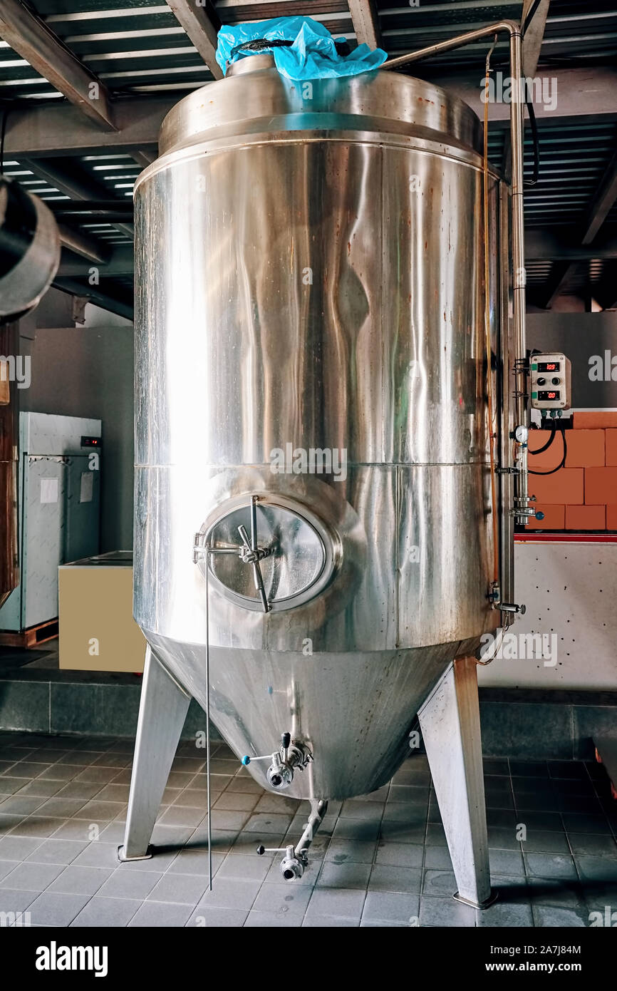 Distillation vat hi-res stock photography and images - Alamy