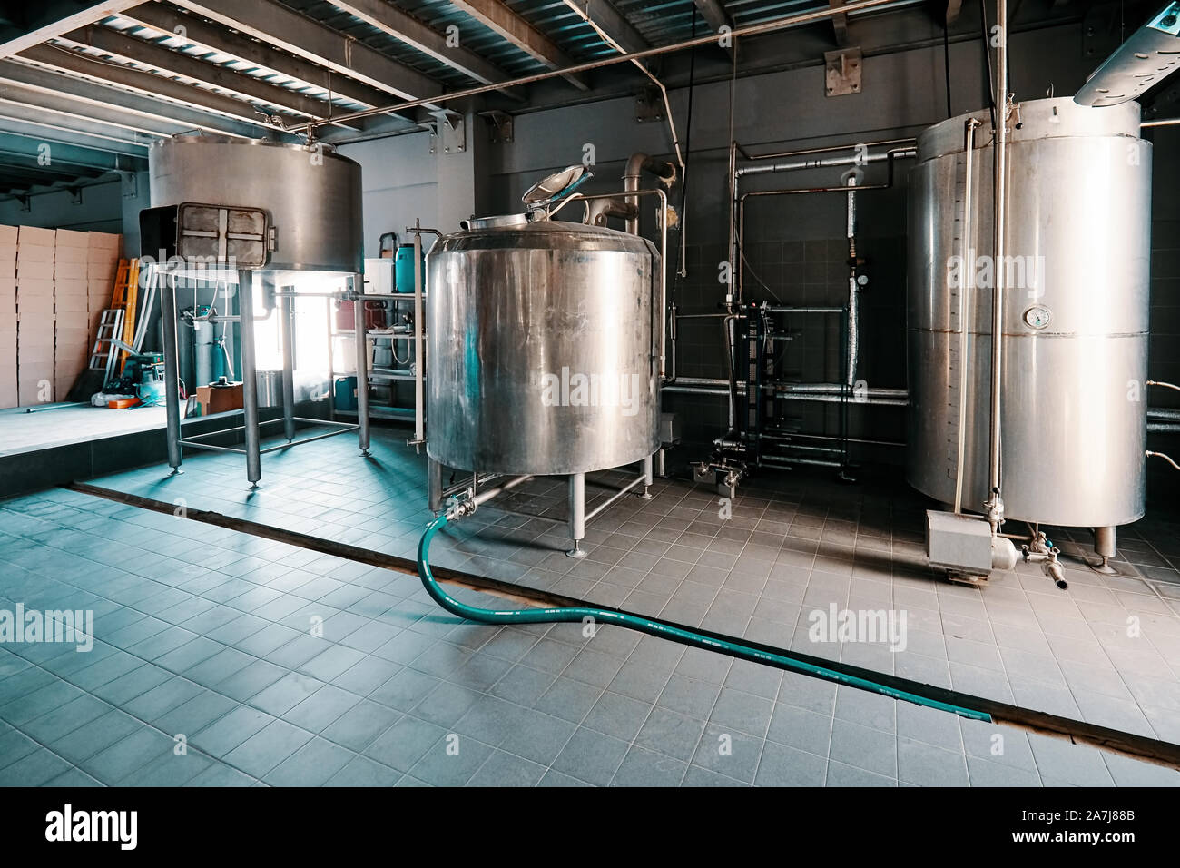 Distillation vat hi-res stock photography and images - Alamy