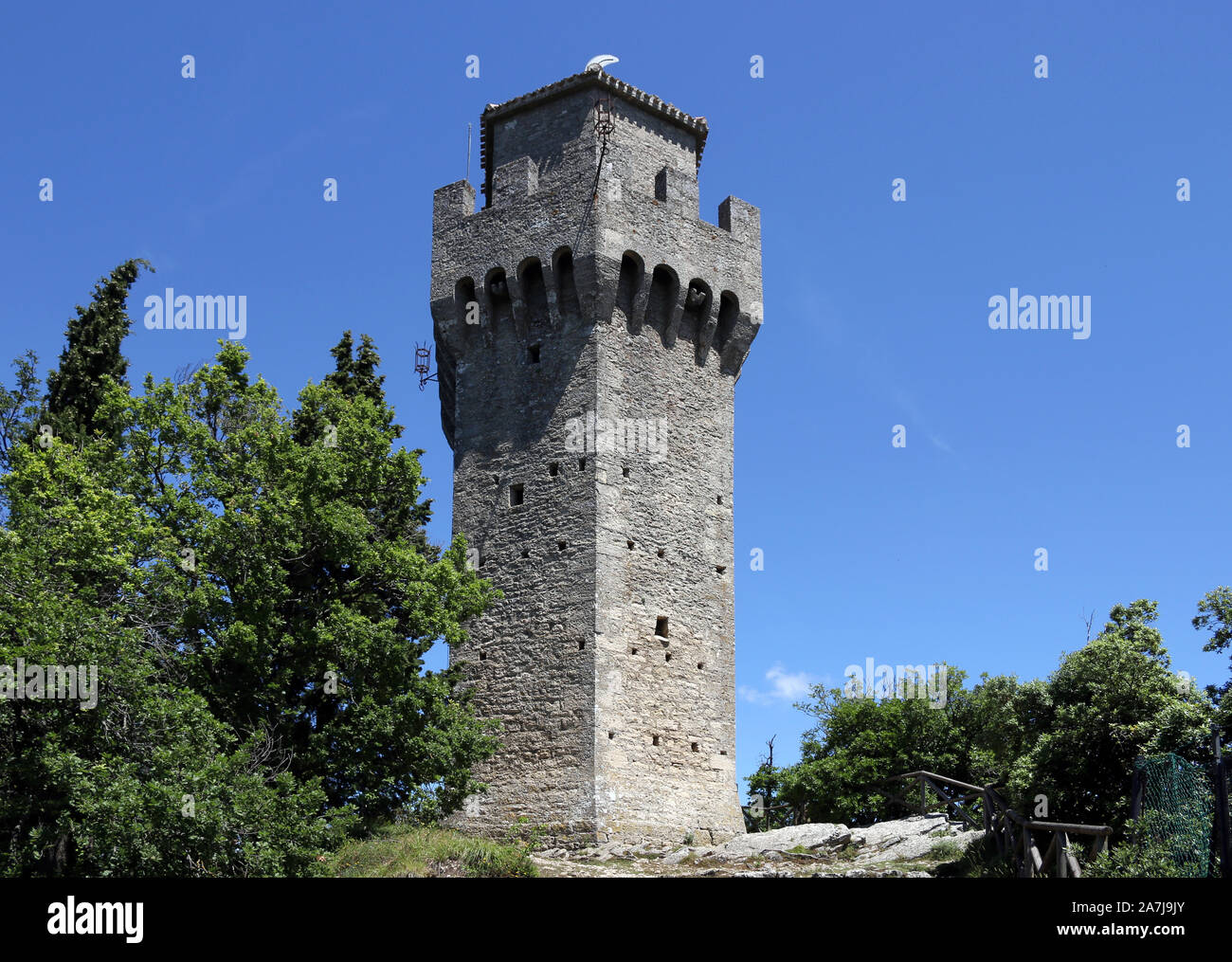 Third tower hi-res stock photography and images - Alamy