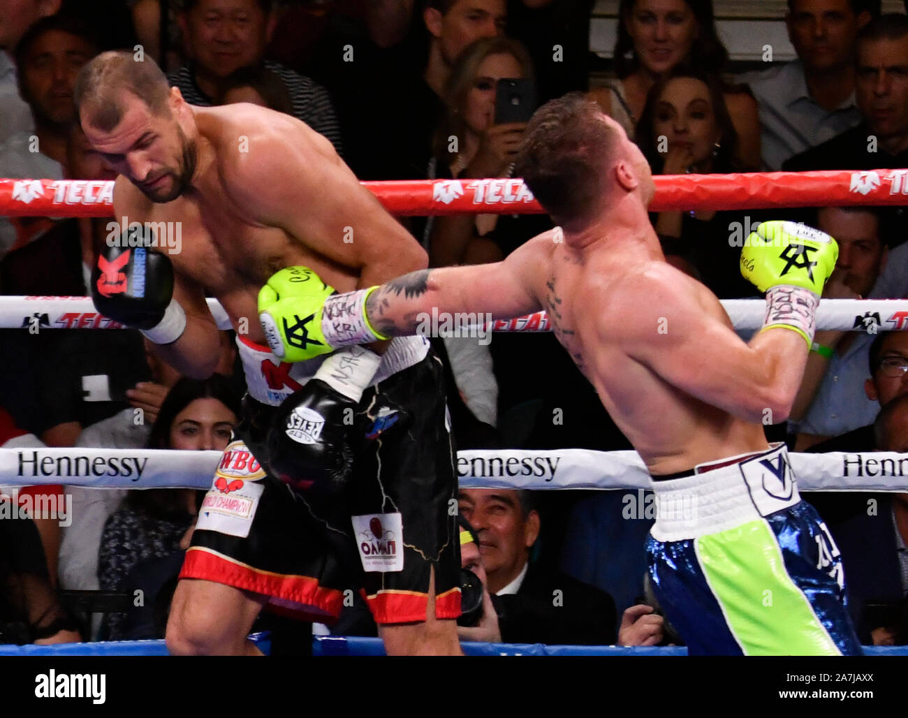 ( In Blue/Green trunks) Canelo Alvarez goes 11 rounds with Sergey ...