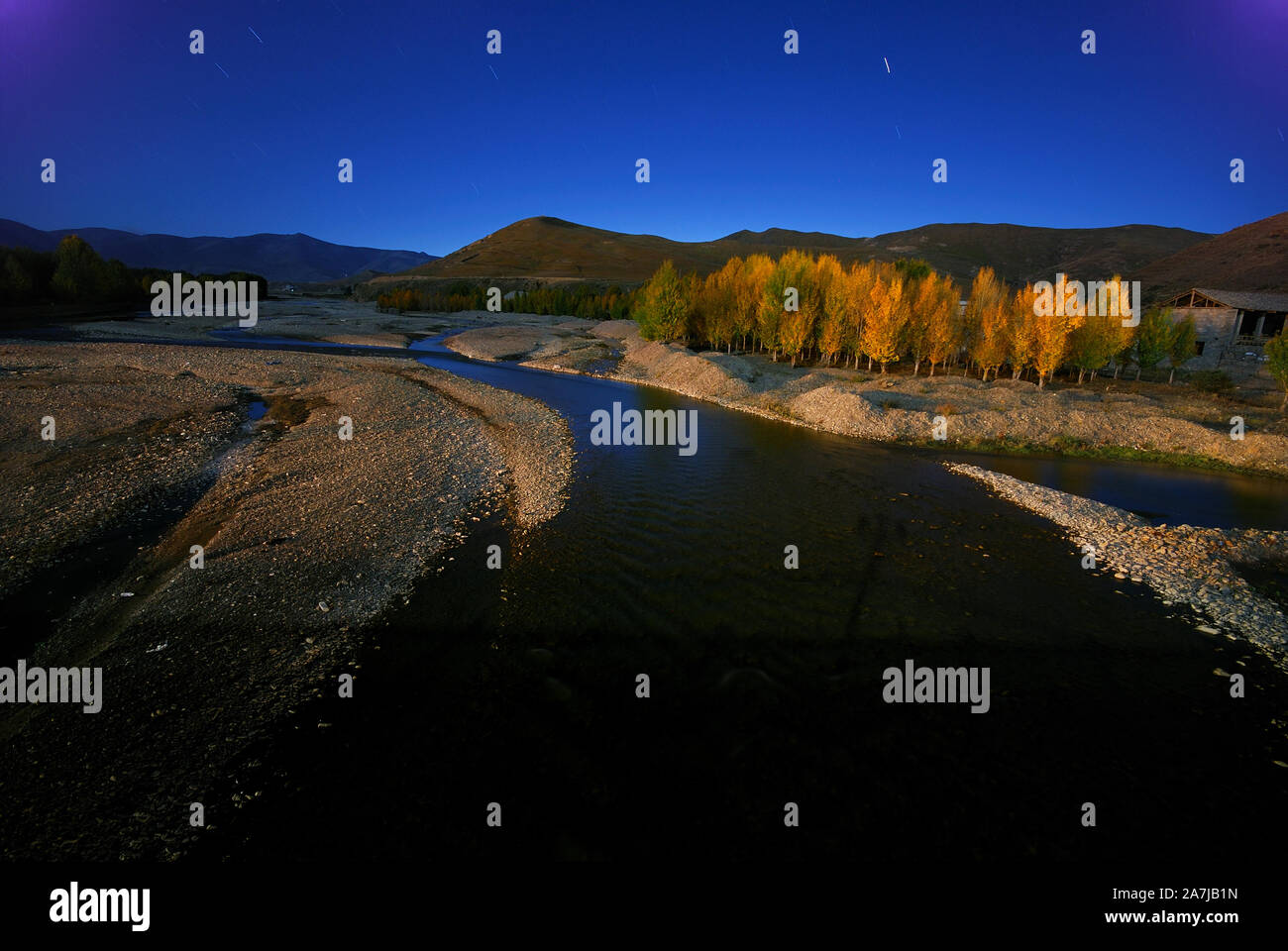 Autum weeps Daocheng Yading into yellow and red in Tibetan Autonomous ...