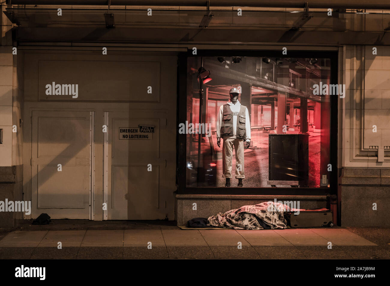 Rich people homeless hi-res stock photography and images - Alamy