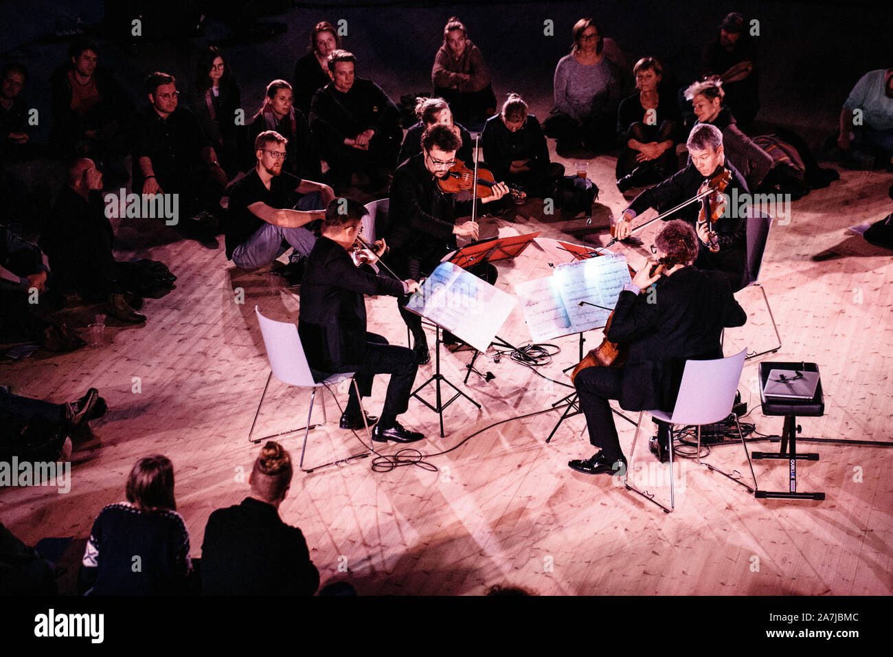 String quartet in art hi-res stock photography and images - Alamy