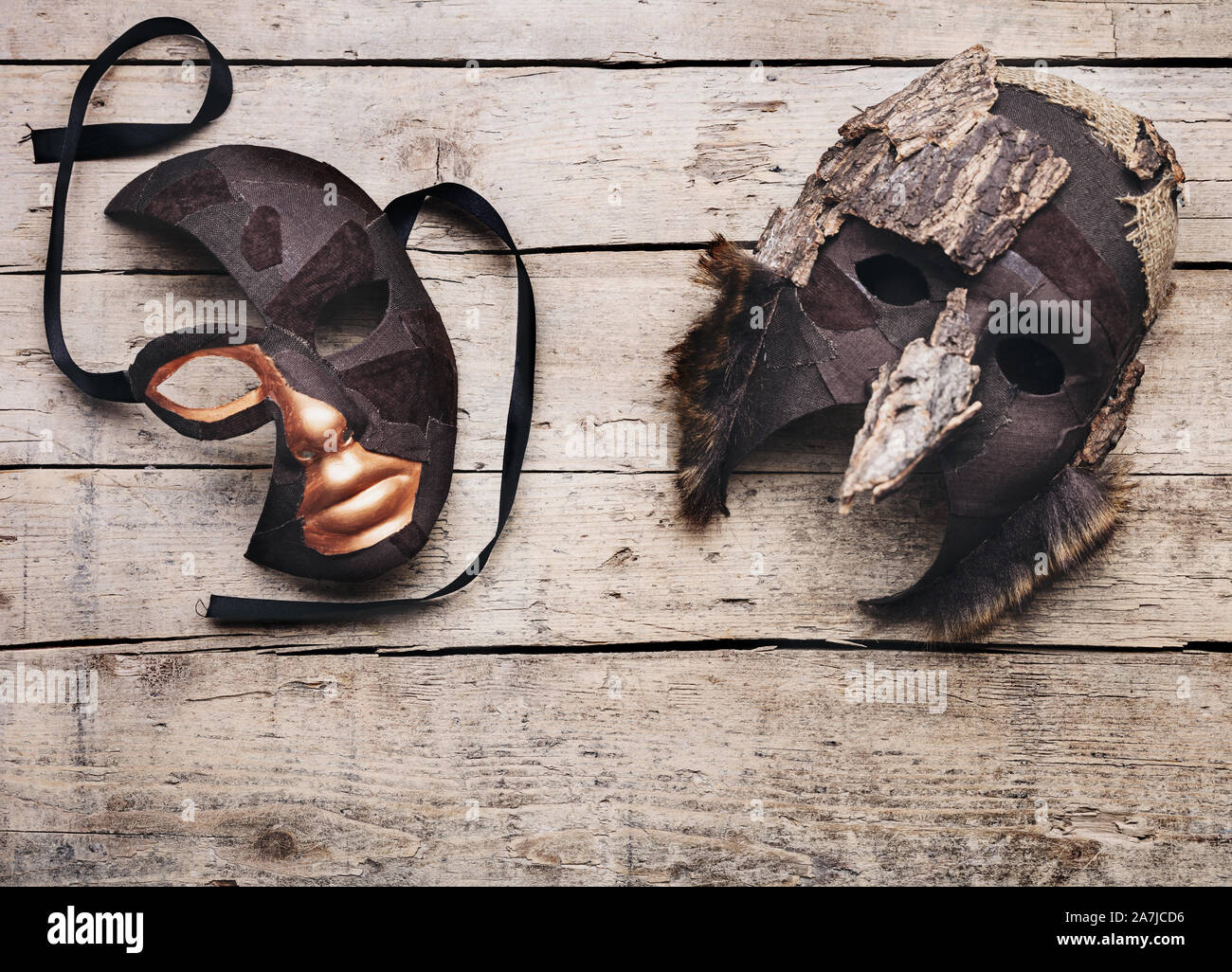 Masked ball party hi-res stock photography and images - Alamy