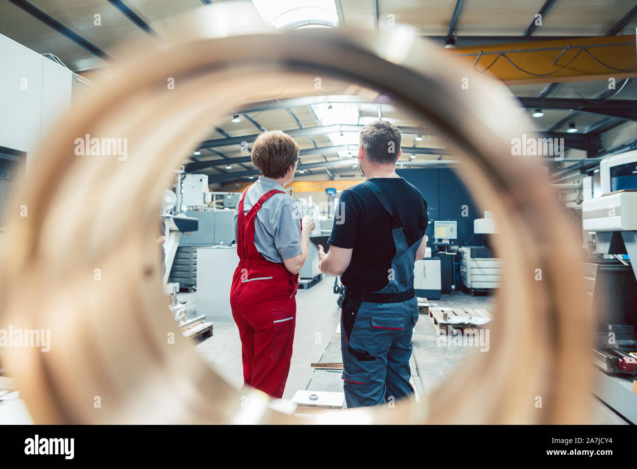 Female construction worker floor hi-res stock photography and images ...