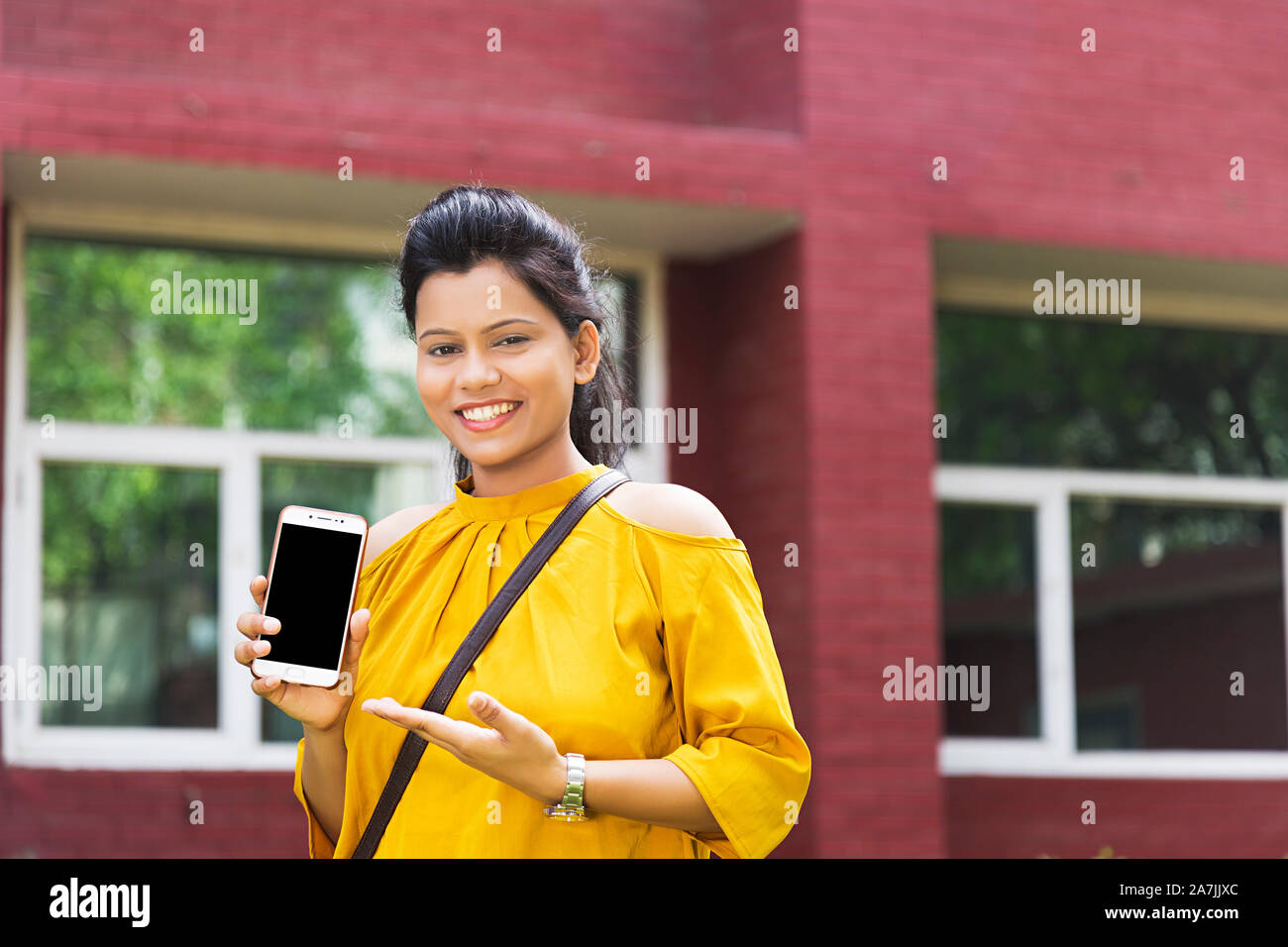 Student hand hi-res stock photography and images - Alamy