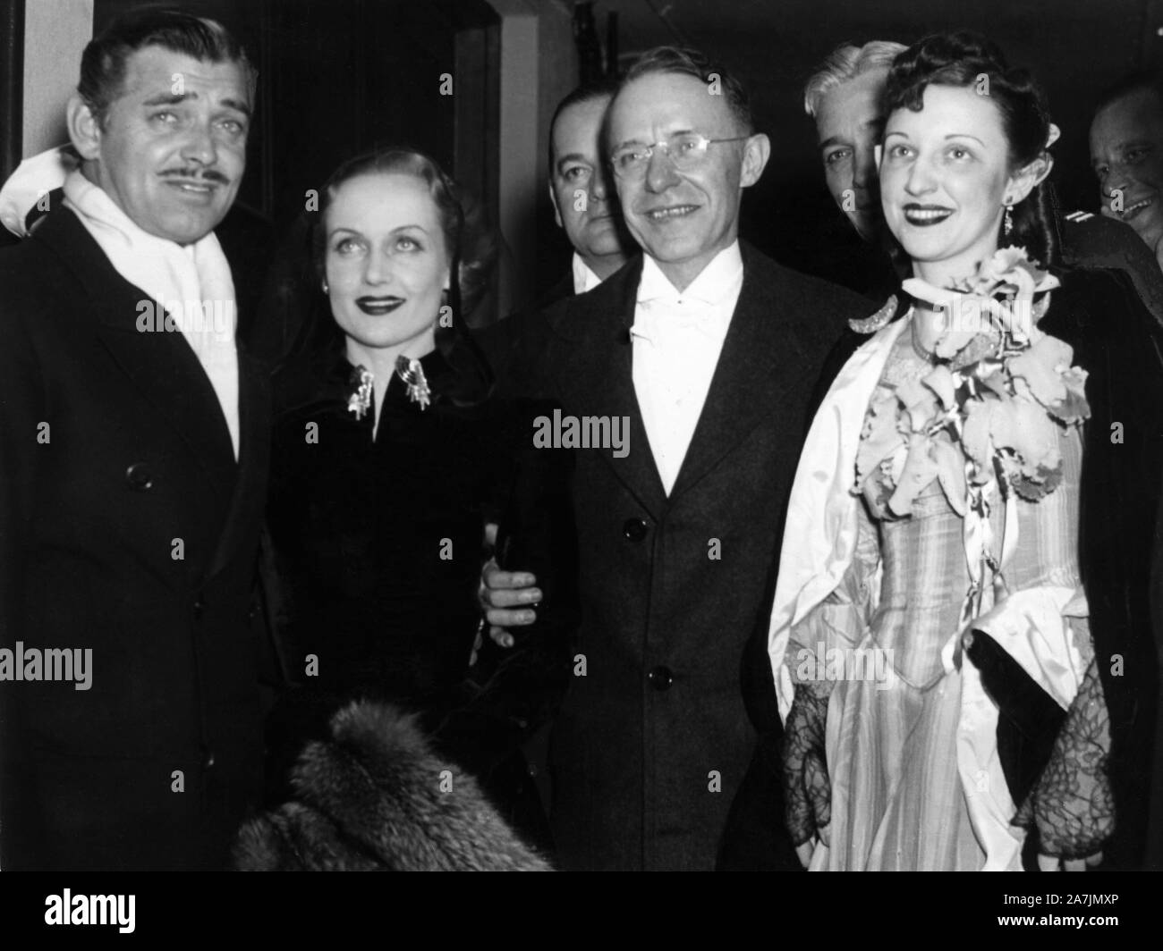 CLARK GABLE and his wife CAROLE LOMBARD Mayor WILLIAM B. HARTSFIELD and ...