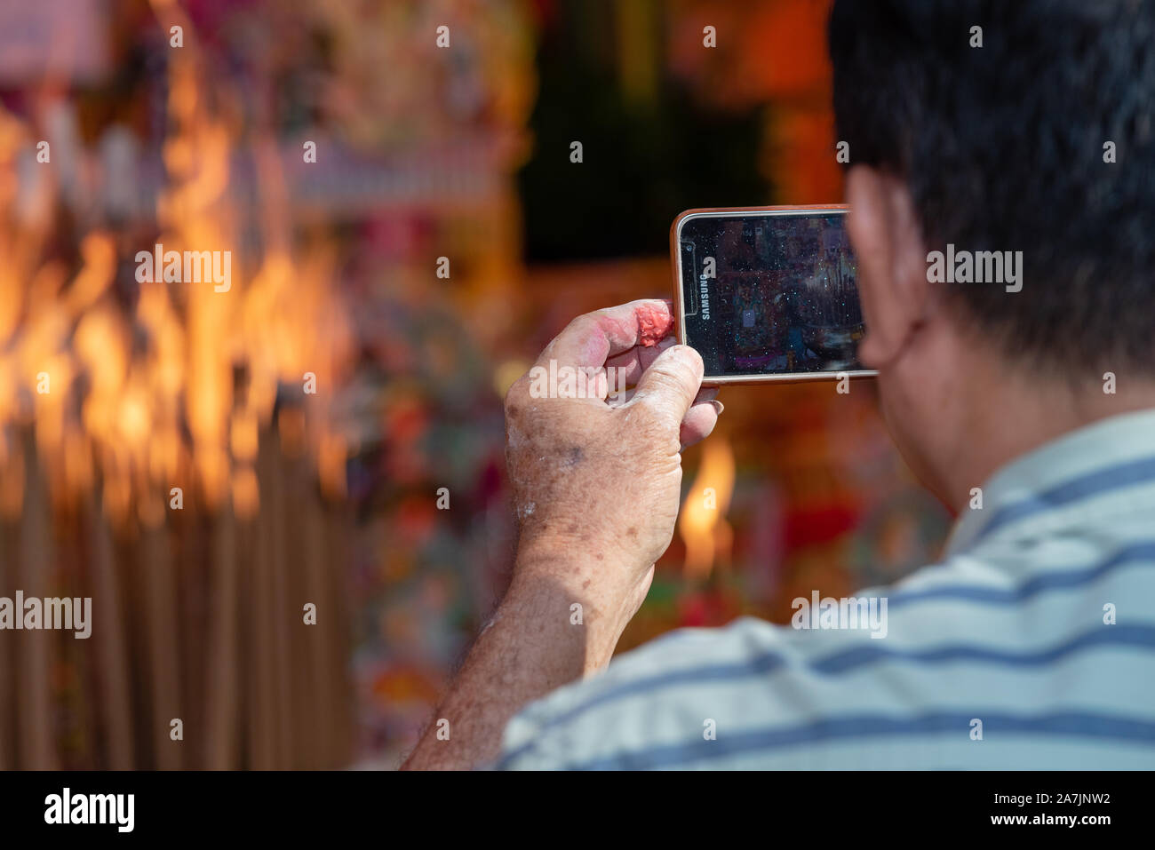 Chinese praying items hi-res stock photography and images - Alamy