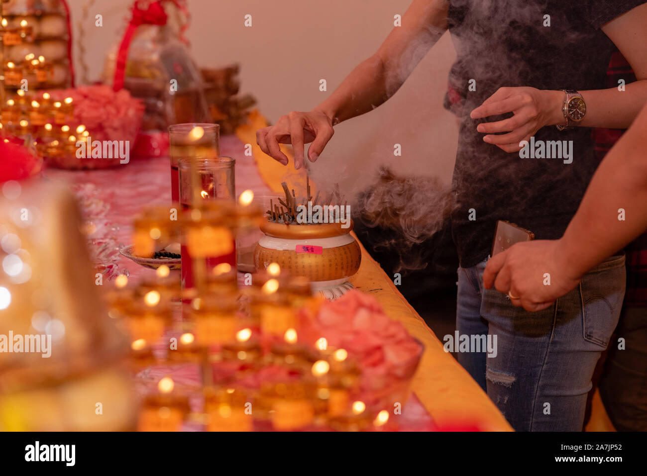Chinese Prayers - Items and Rituals Stock Photo - Alamy