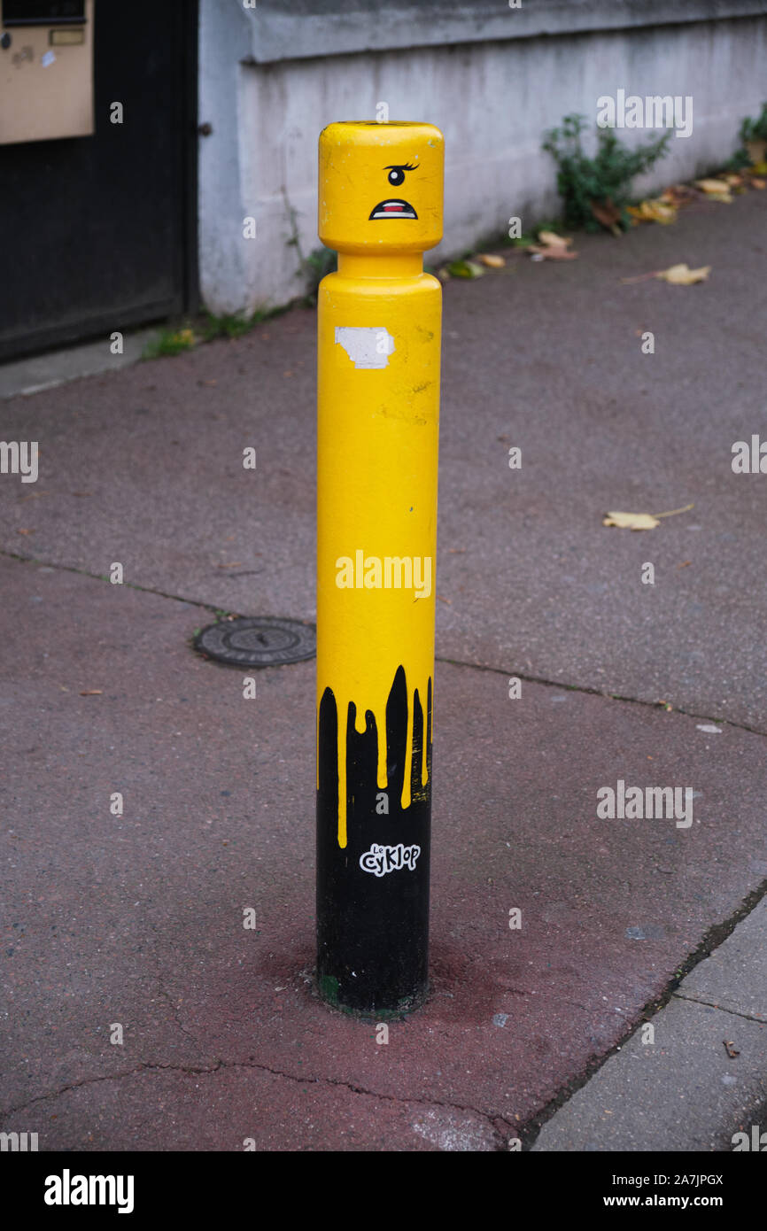 Angry lego hi-res stock photography and images - Alamy