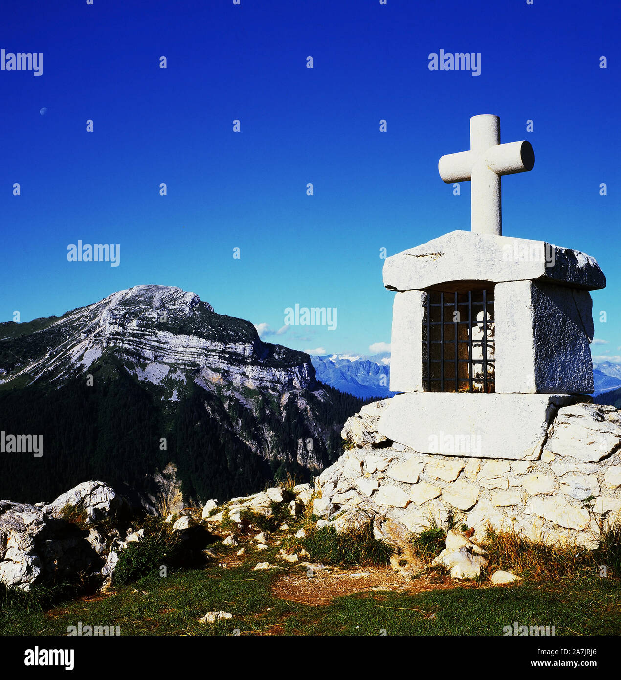 Chartreuse mountain range hi-res stock photography and images - Alamy