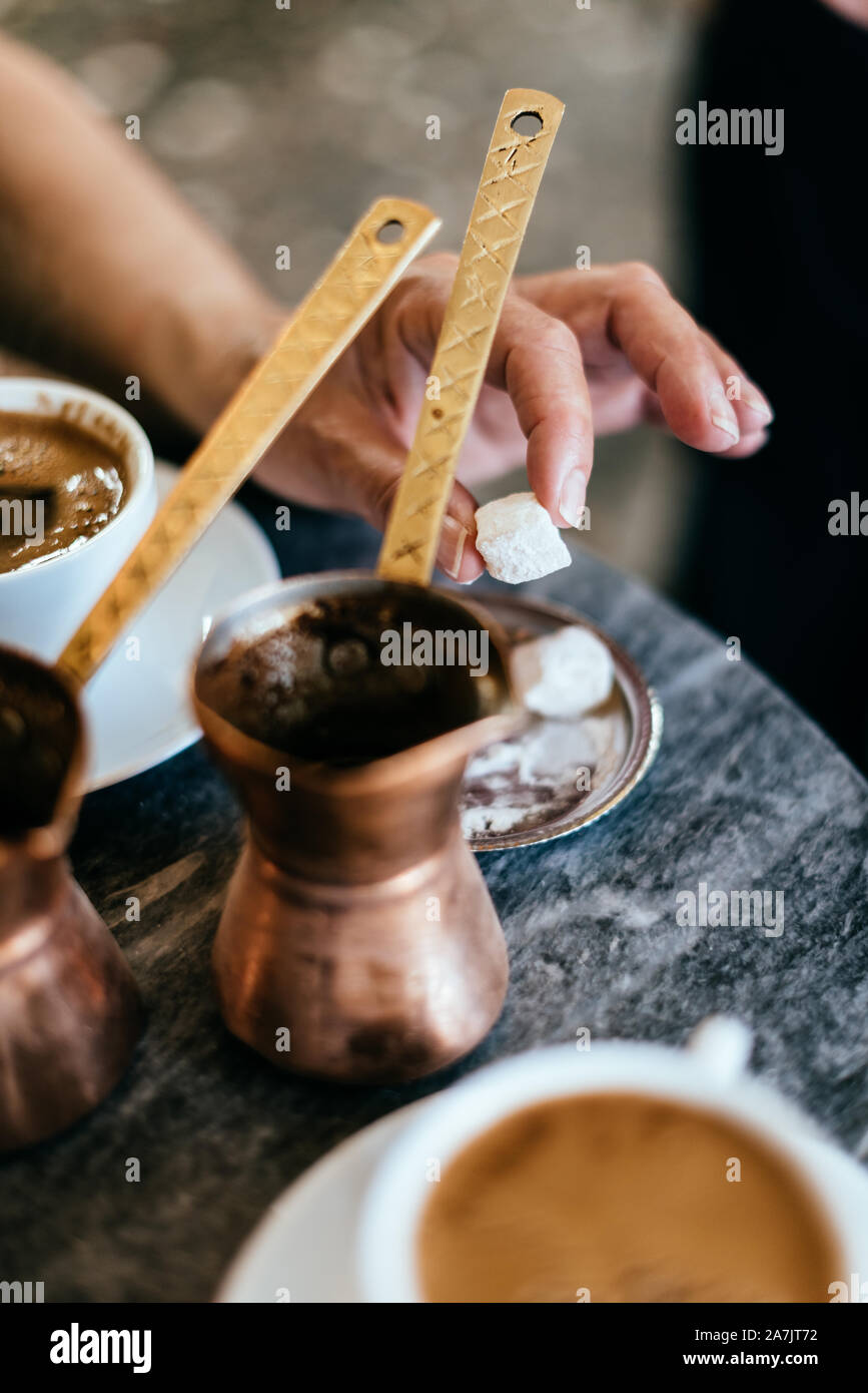 Metrios hi-res stock photography and images - Alamy