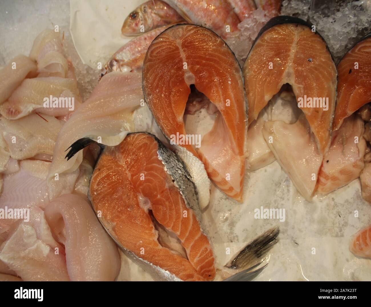 Fresh Italian sea fish with ice background image Stock Photo - Alamy