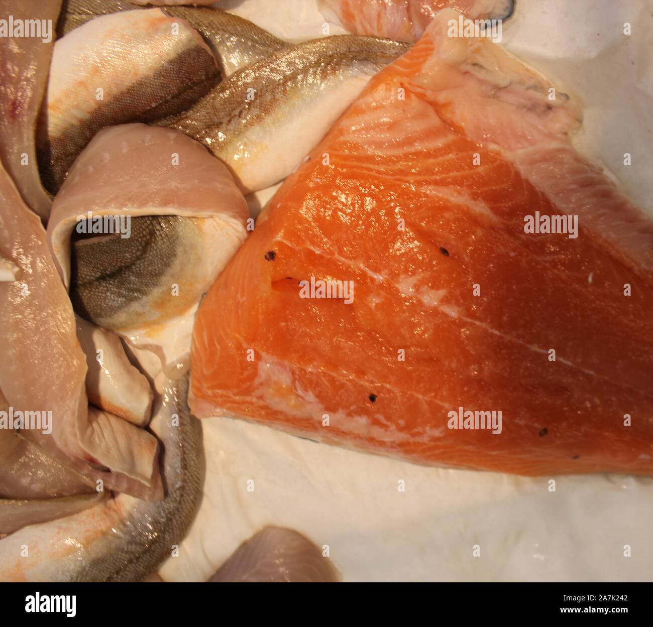 Fresh Italian sea fish with ice background image Stock Photo - Alamy