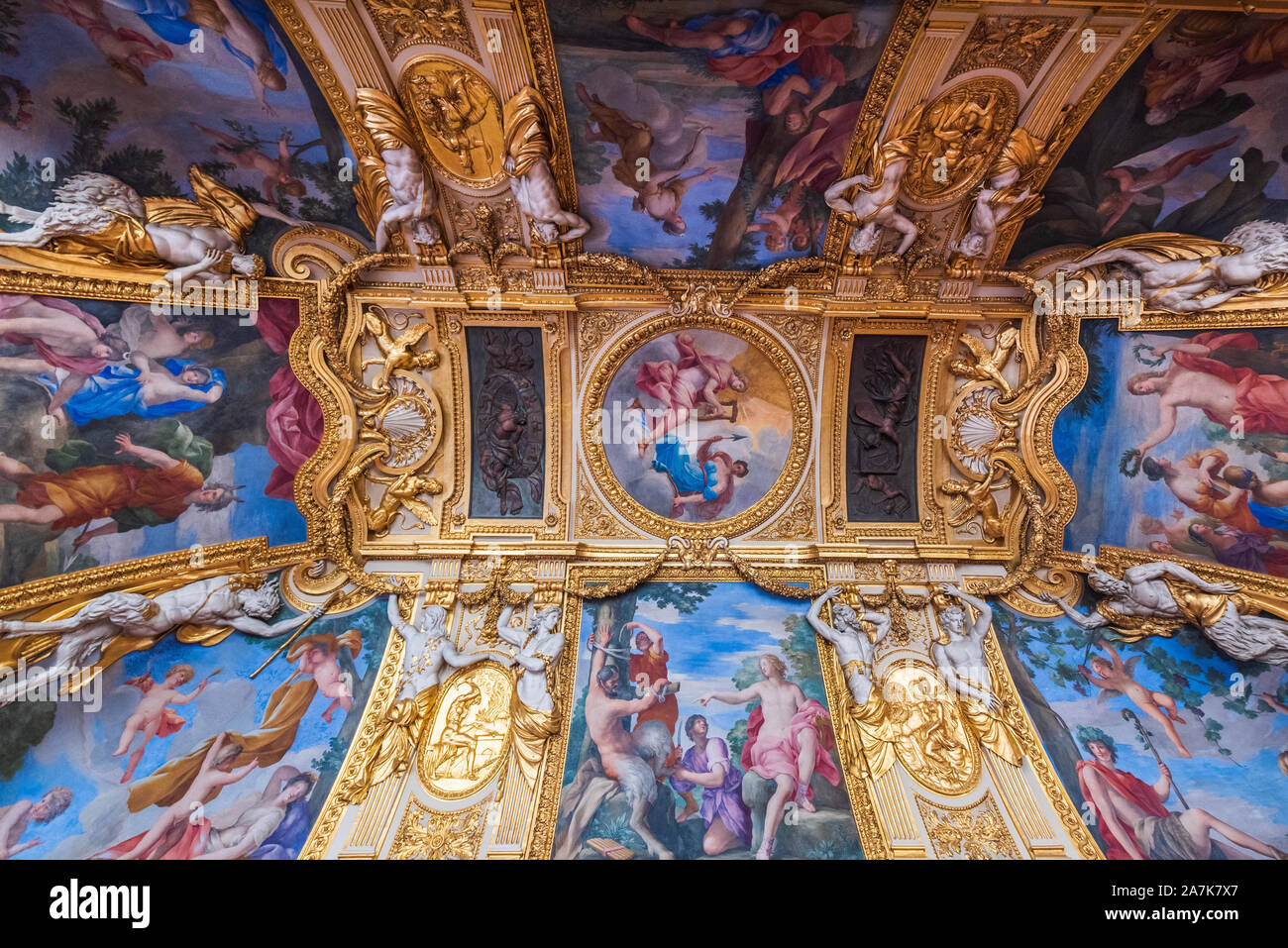 Detail of the ceiling in the Musée d'Louvre (Louvre Museum), Paris ...