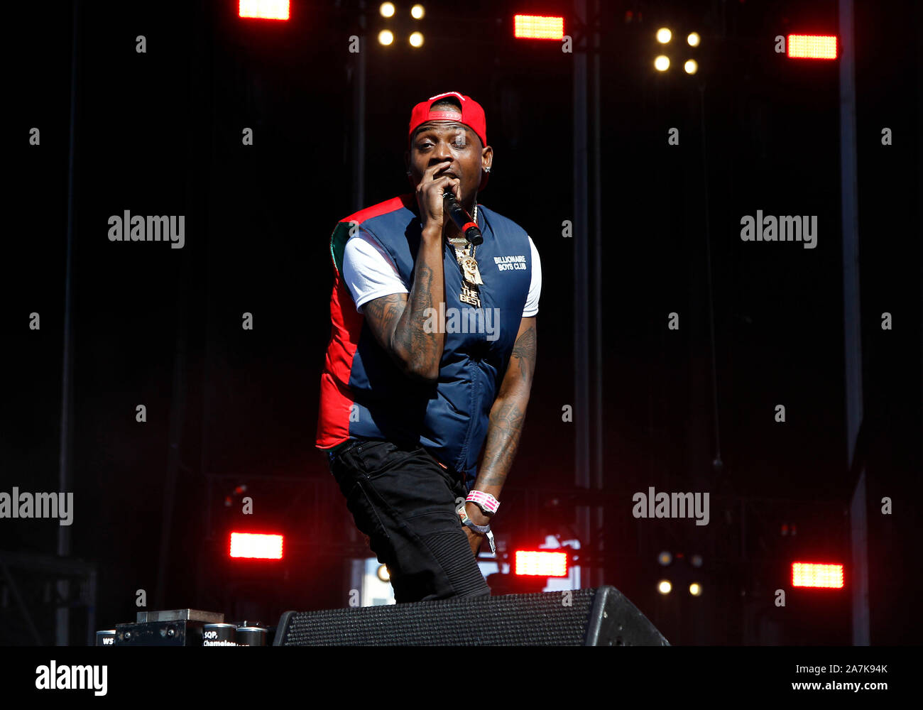 Dinero hi-res stock photography and images - Alamy