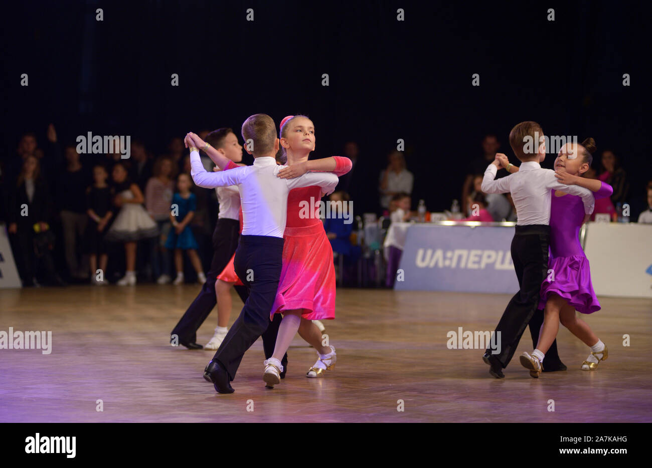 Podium dancers hi-res stock photography and images - Alamy