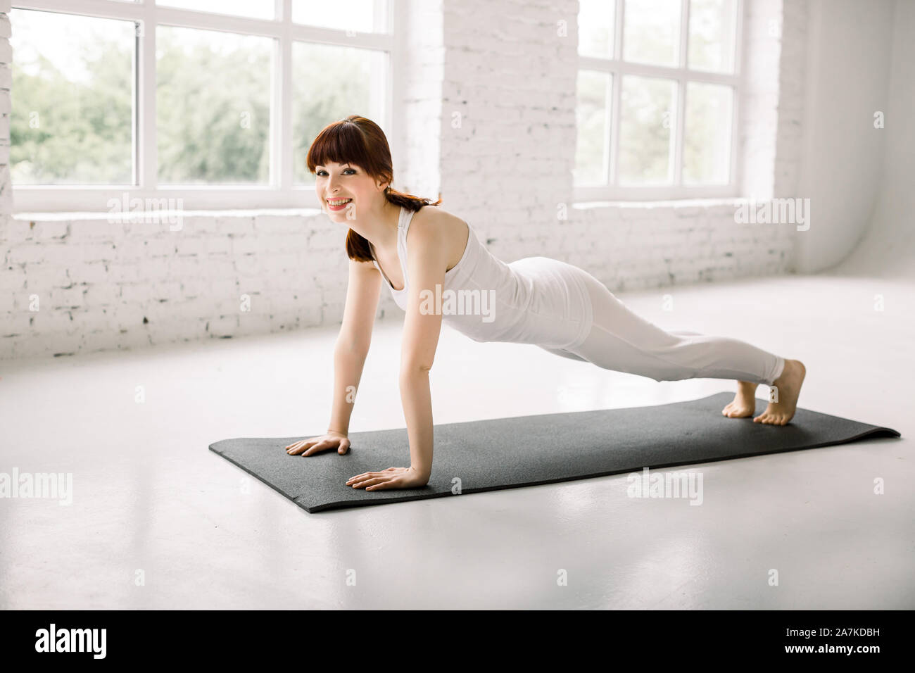 Sweatpants woman at home hi-res stock photography and images - Alamy