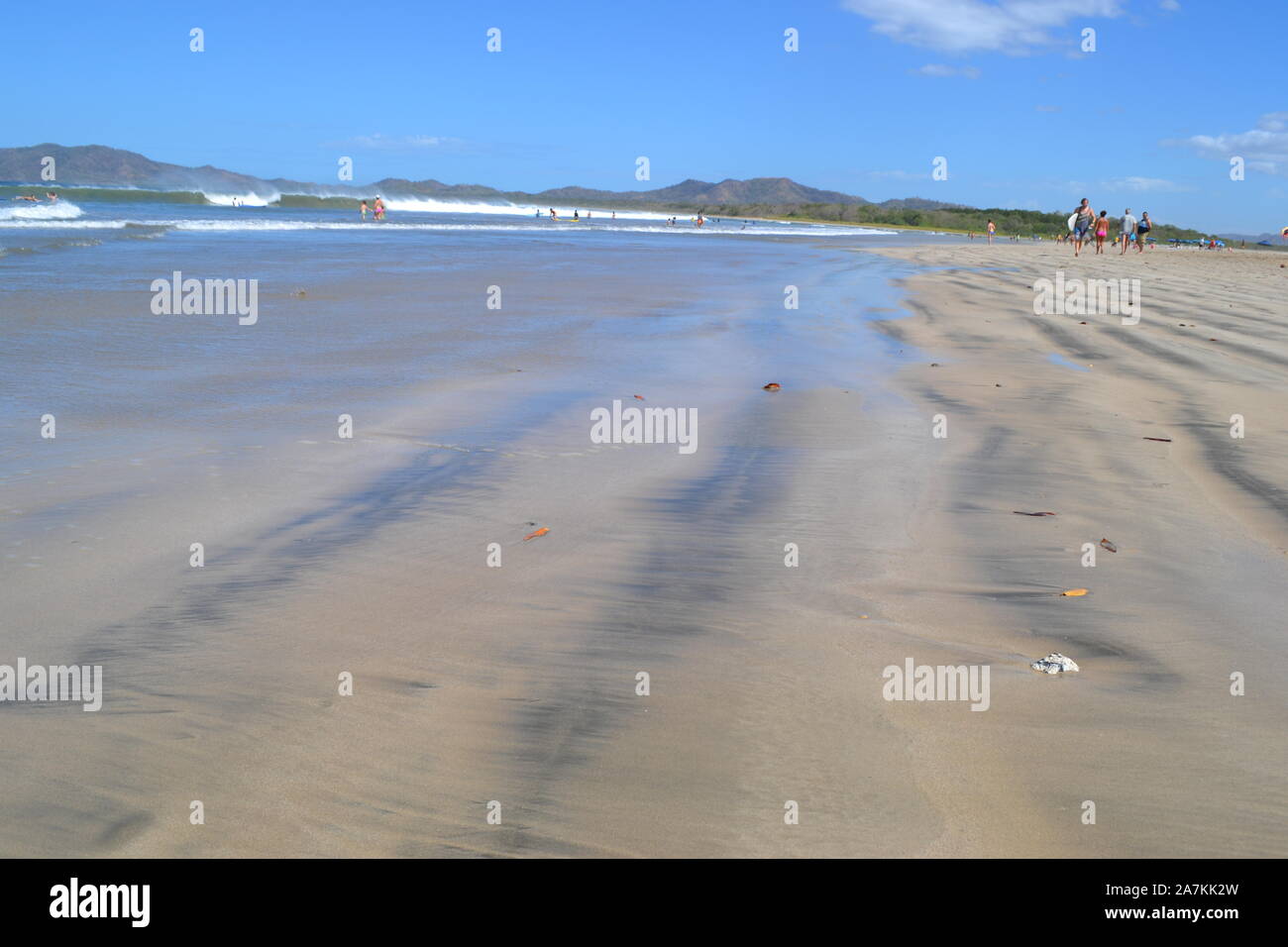 Patterns in sand on Costa Rican beach Stock Photo - Alamy
