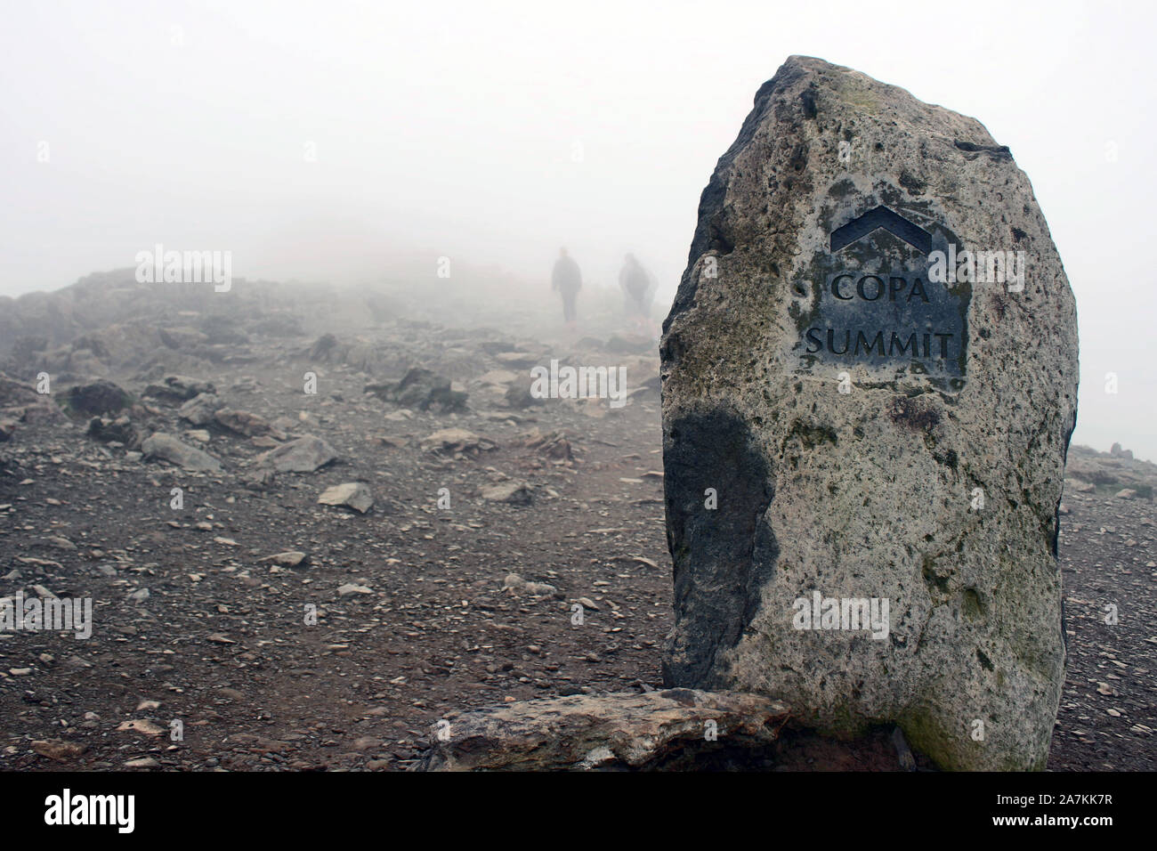 Copar wyddfa snowdon summit hi-res stock photography and images - Alamy