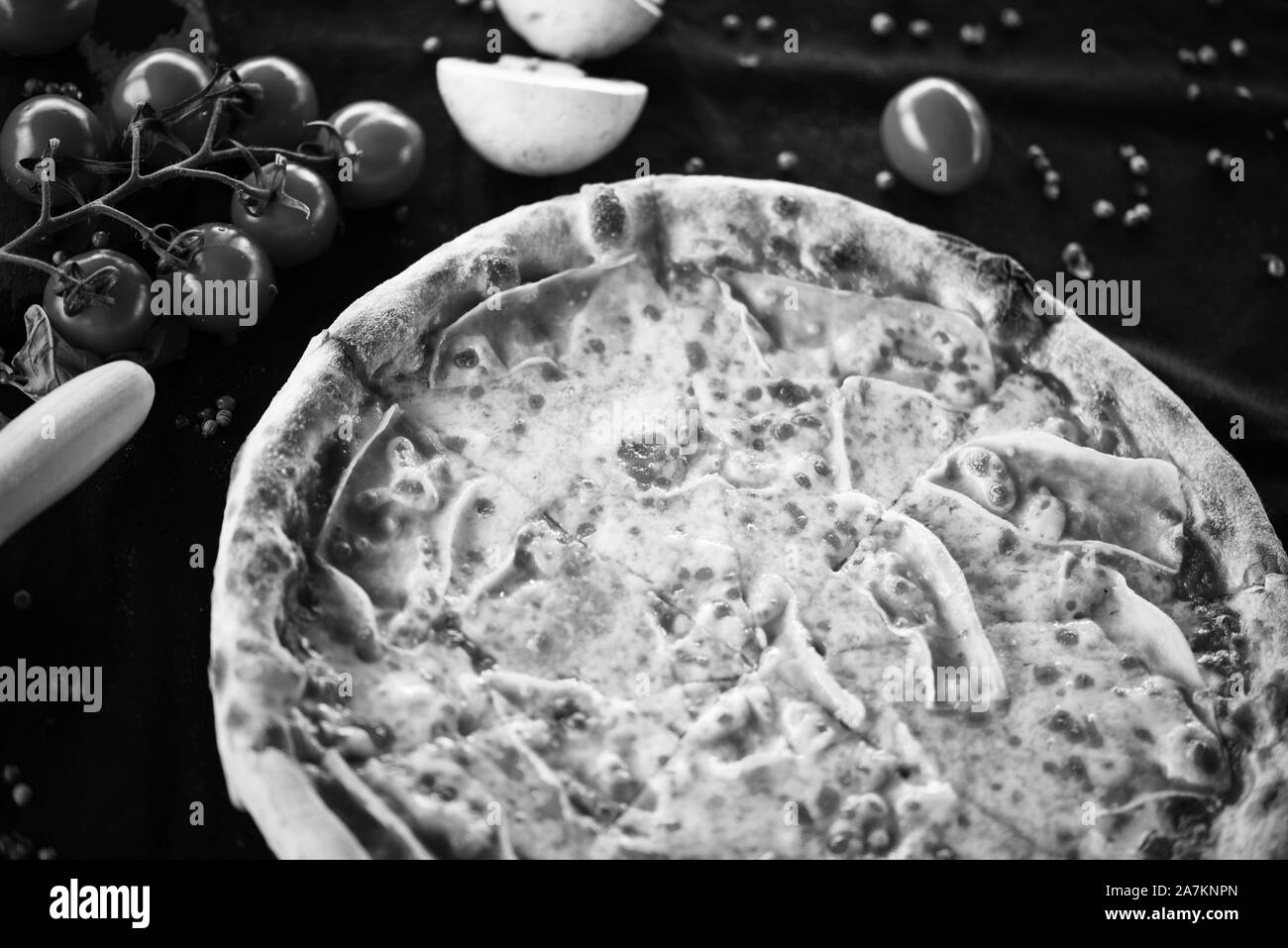 Food italian pizza tuna Black and White Stock Photos & Images - Alamy