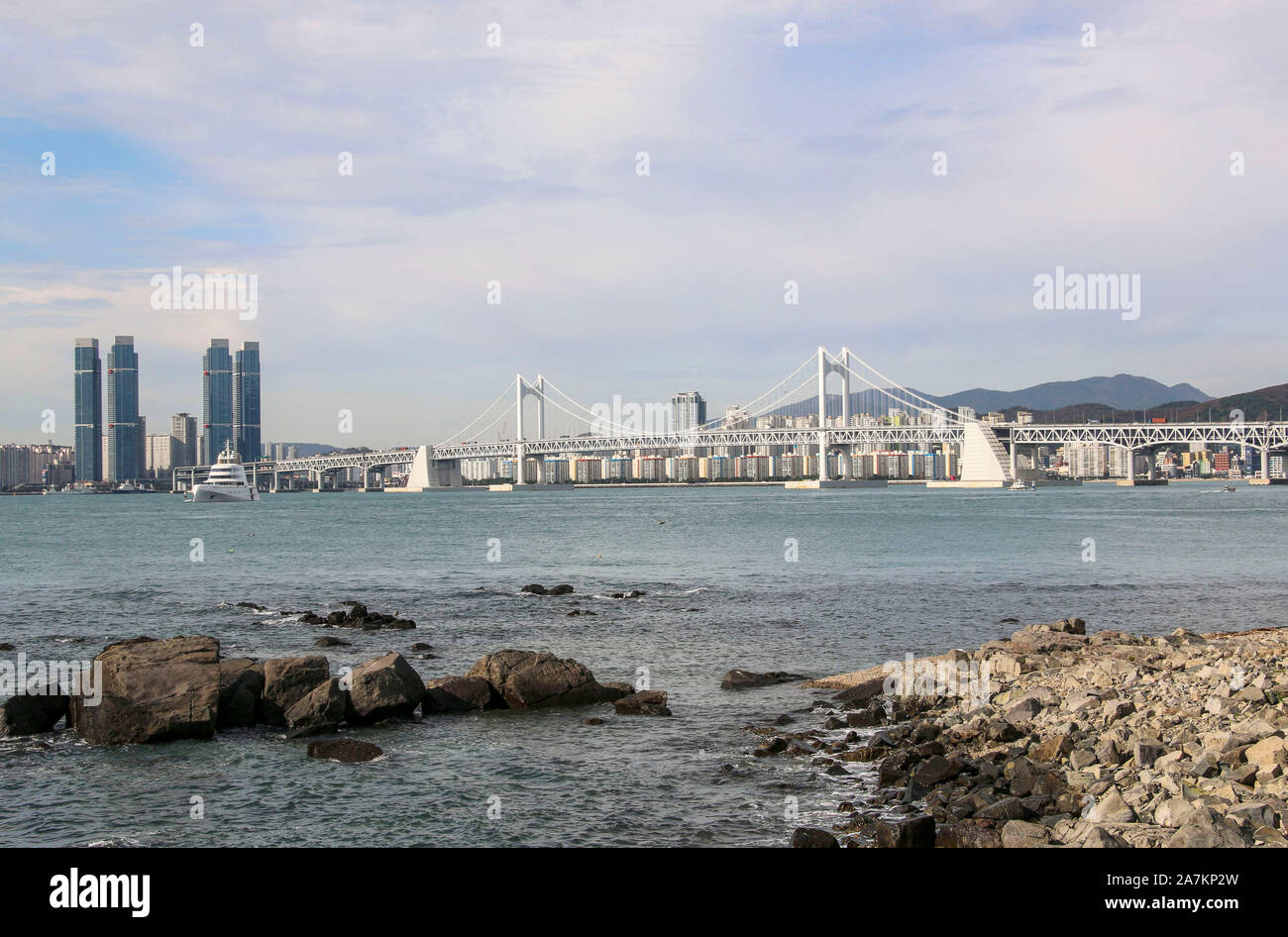 Gwangan bridge (Diamond Bridge) in Busan, South Korea Stock Photo - Alamy