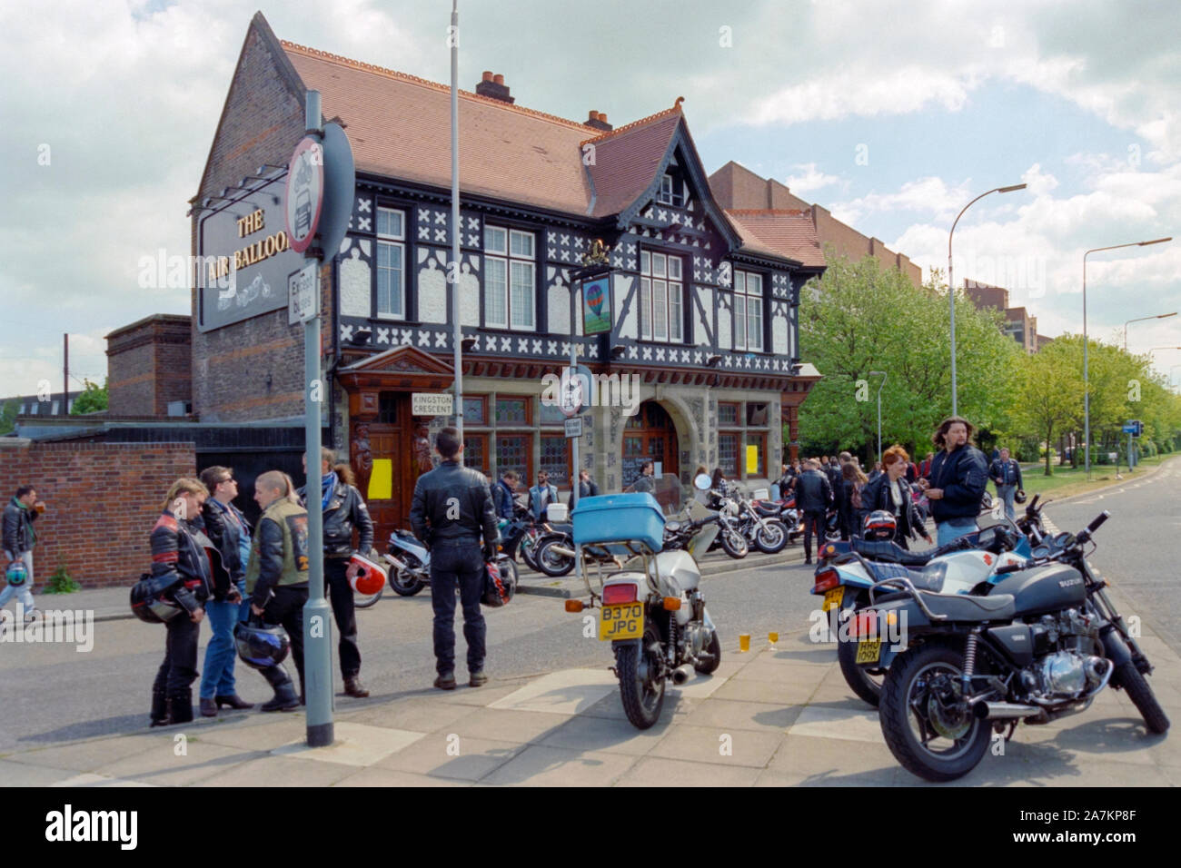 Motorcyclists gathering hi-res stock photography and images - Alamy
