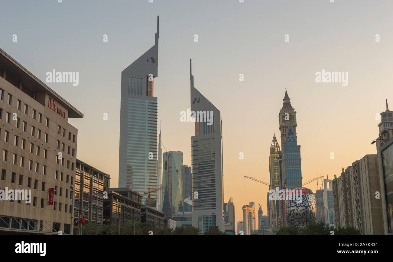 Sunset cityscape skyscrapers in dubai hi-res stock photography and ...