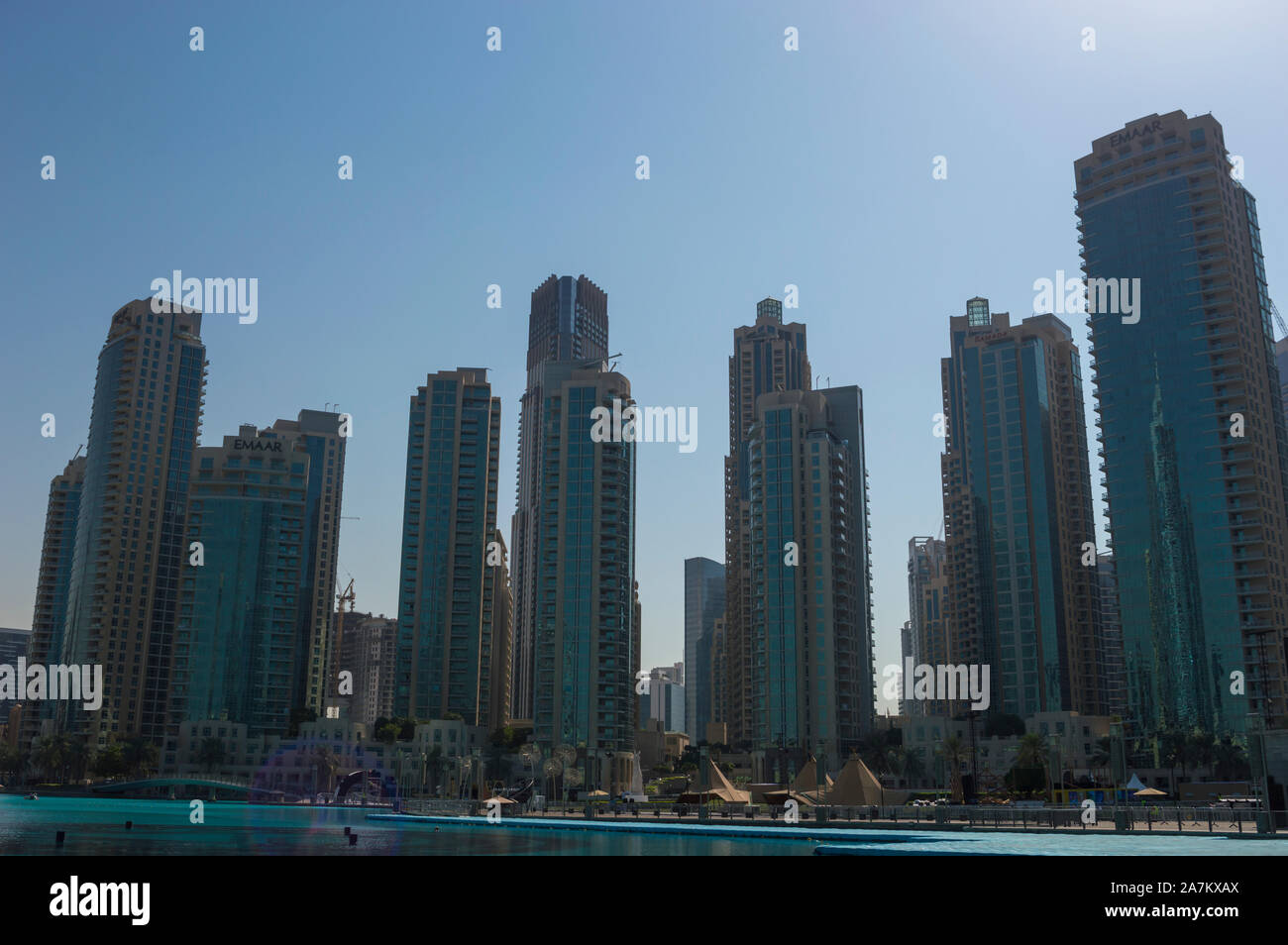 Urban skyline hi-res stock photography and images - Alamy